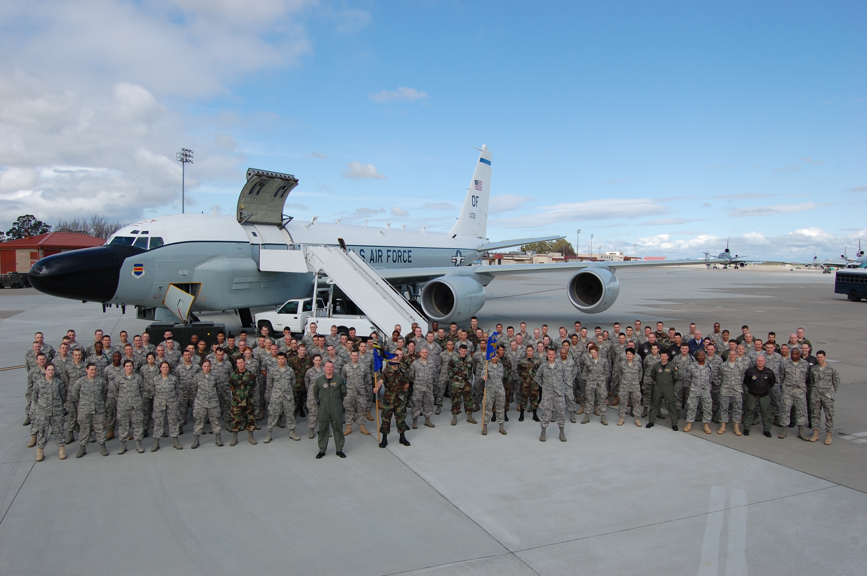 Presidio Airmen visit Travis, tour RIVET JOINT > Goodfellow Air Force ...