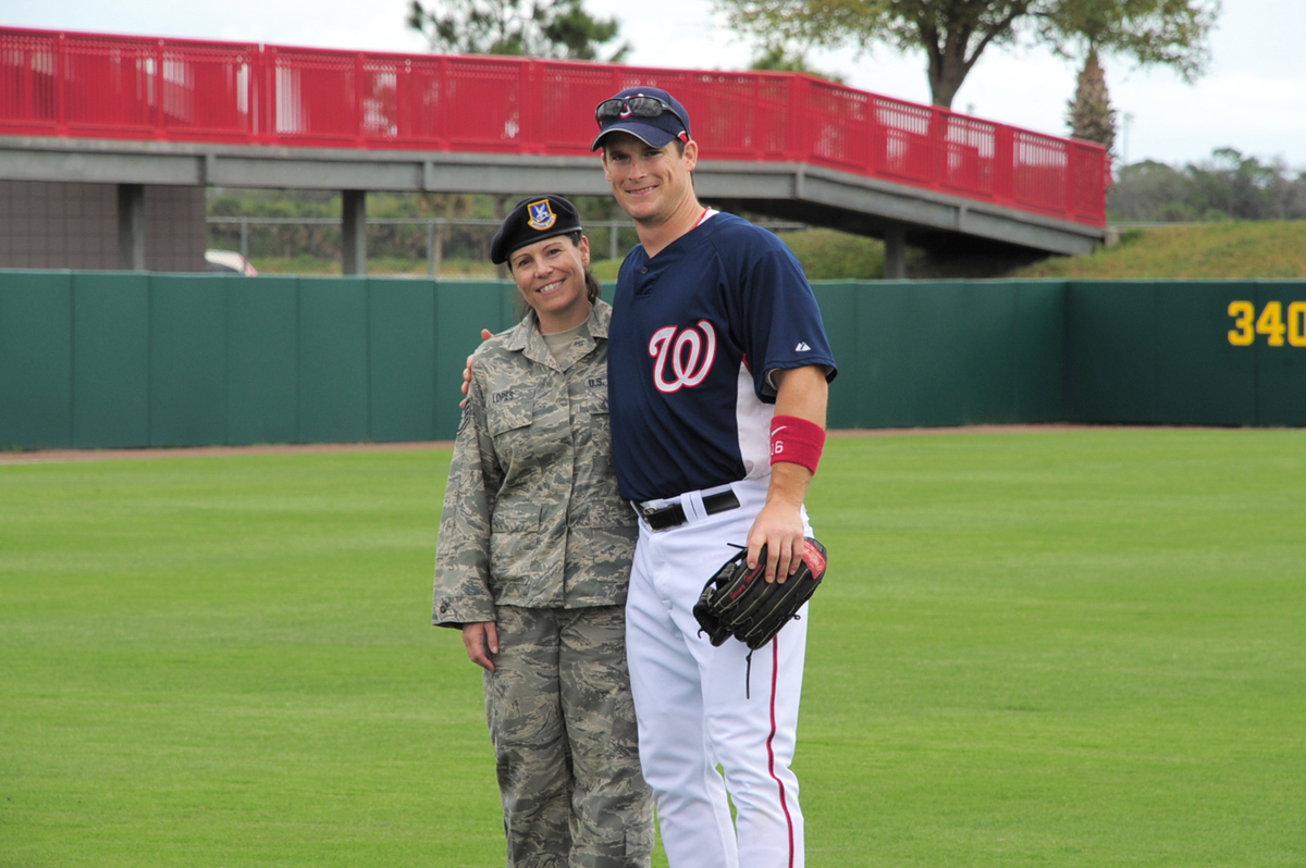 Baseball players salute servicemembers > 920th Rescue Wing > Article ...