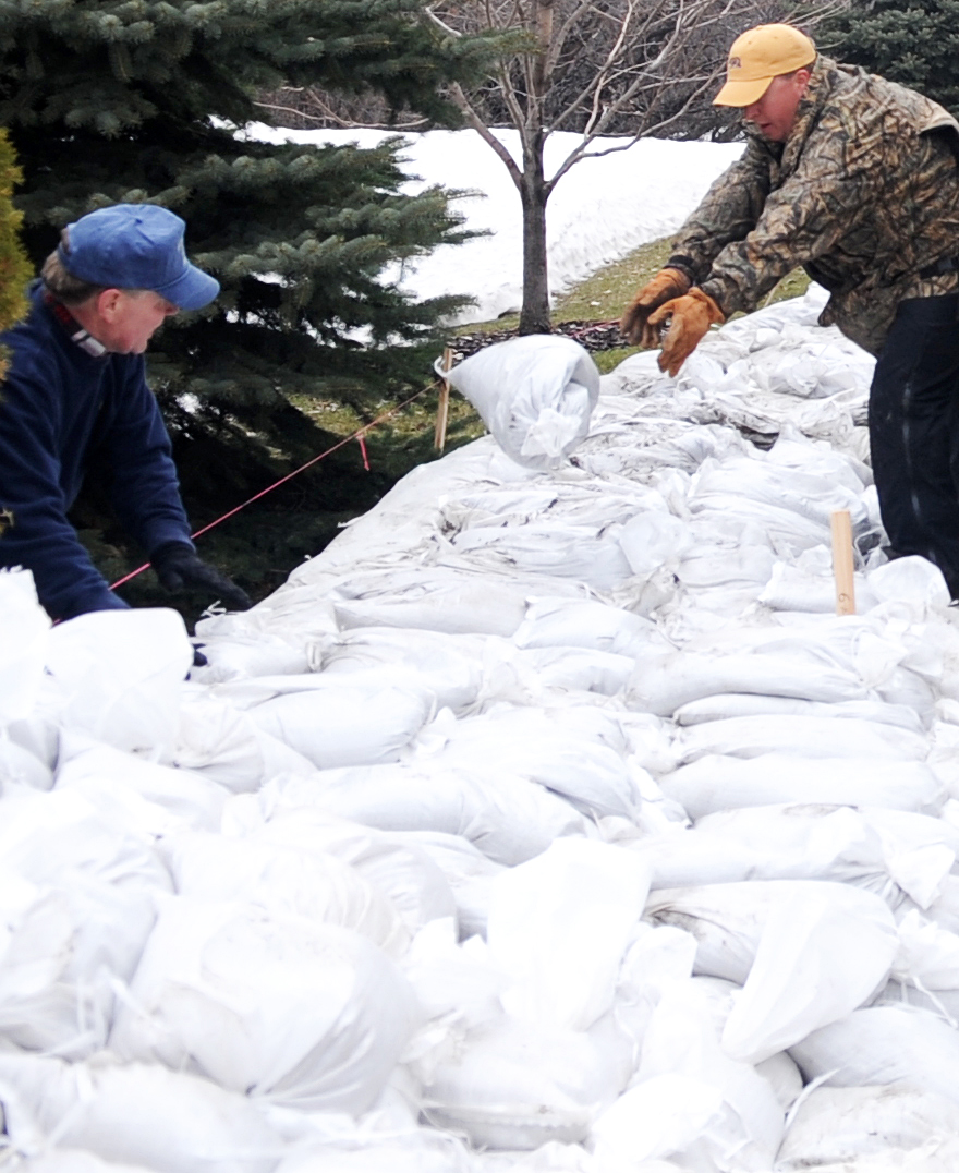 Airmen dedicate time, energy to flood preparations > Air Force ...