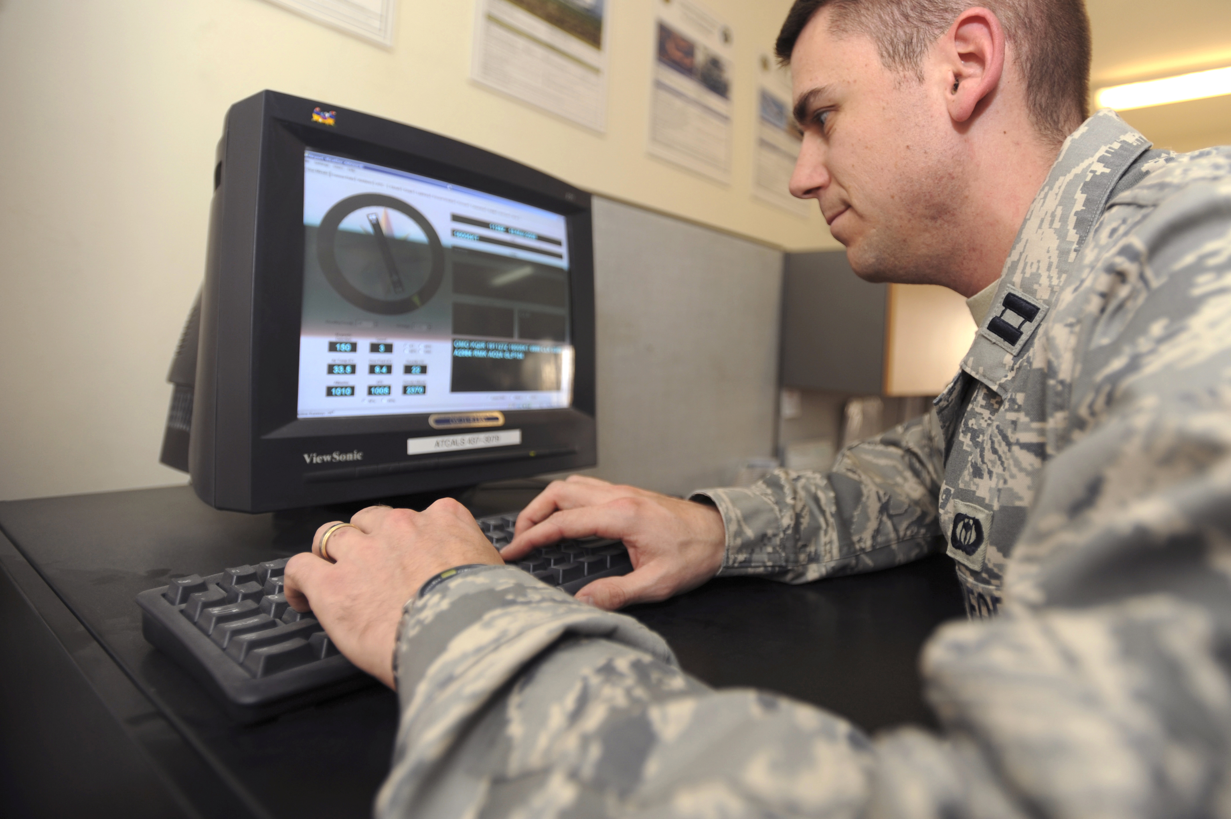 Servicemembers teaching others while deployed > Air Force > Article Display