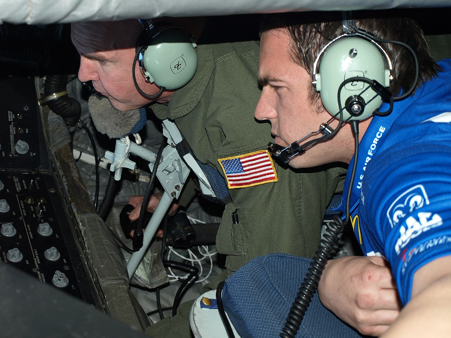 Reserve boomer shares job with NASCAR pit crew > Air Force Reserve ...