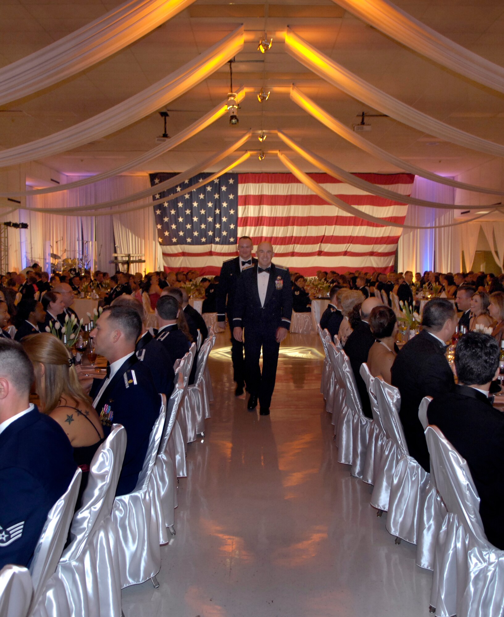 Laughlin's first night 'out 'on the town in 15 years > Laughlin Air ...