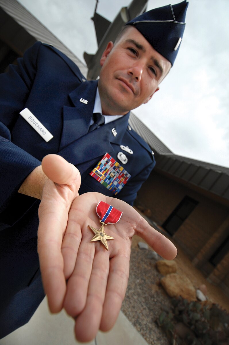 T-Bolt awarded Bronze Star > Luke Air Force Base > Article Display