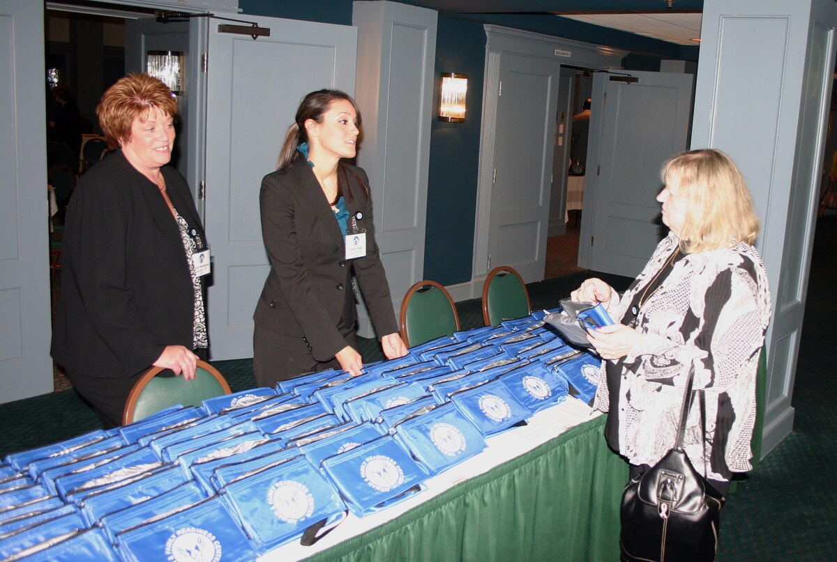 AF transition assistance experts hone job-assistance skills > Air Force ...