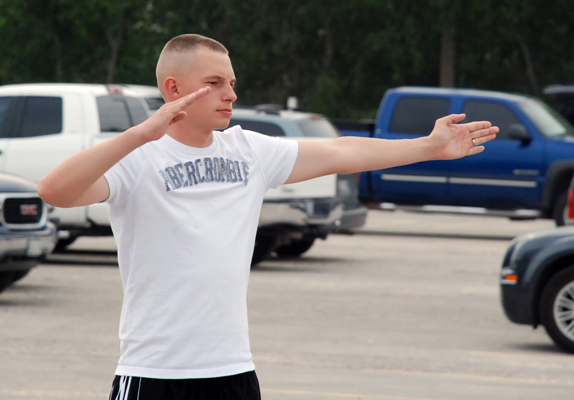 Laughlin members volunteer for bullriding event > Laughlin Air Force ...