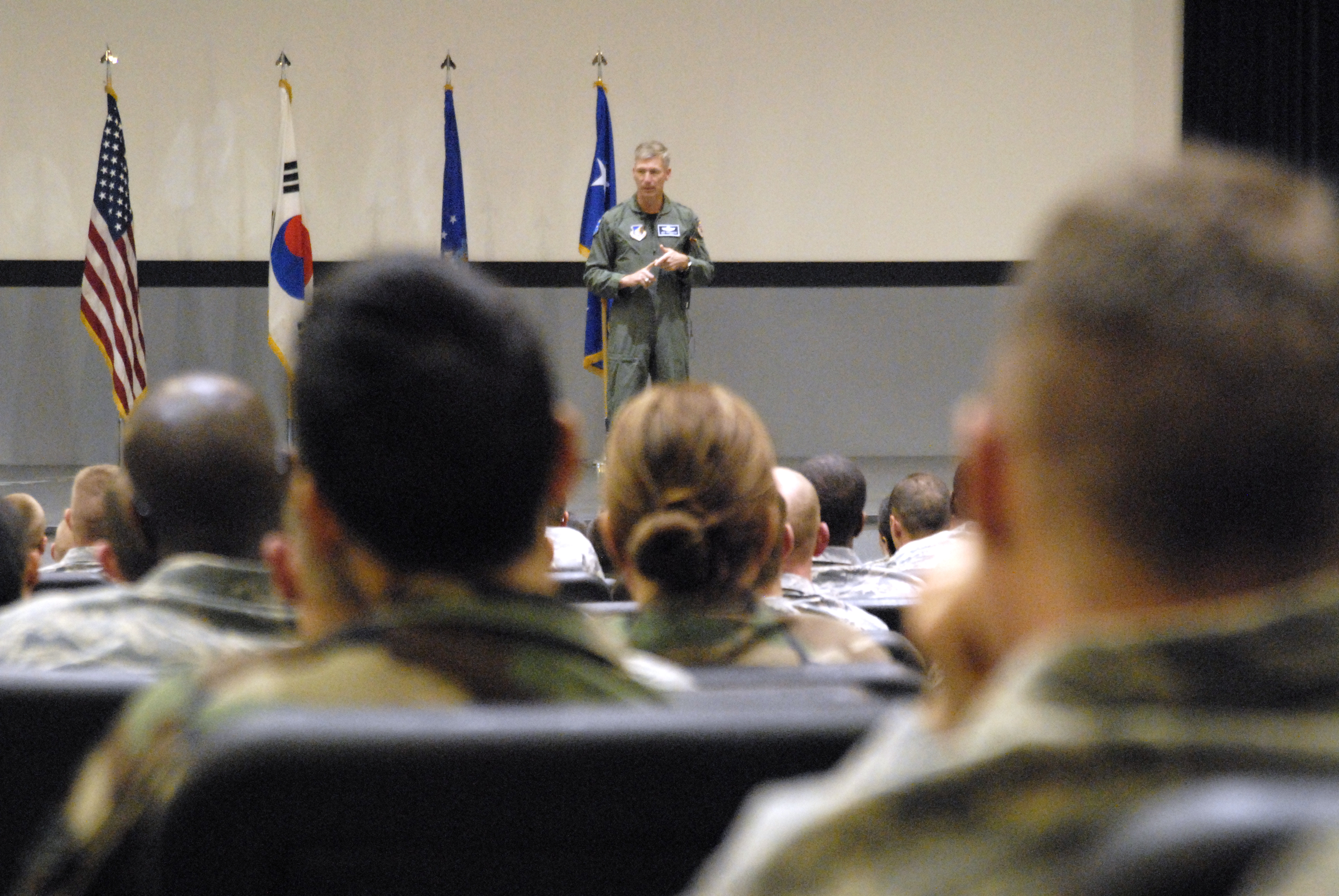 7AF/CC visits Kunsan