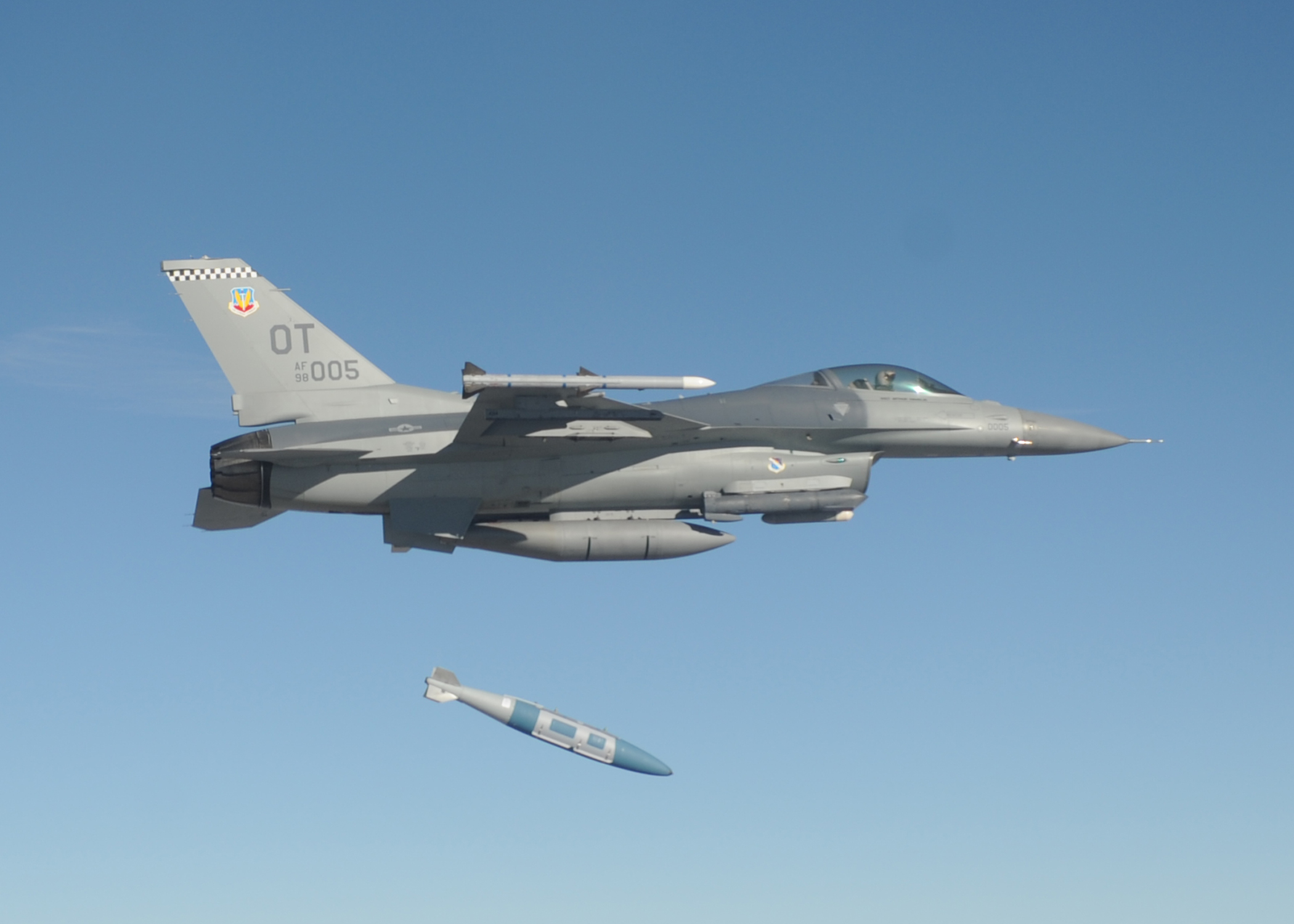 86th Fighter Weapons Squadron drops 'Hammer' over Hill AFB > Air Combat ...