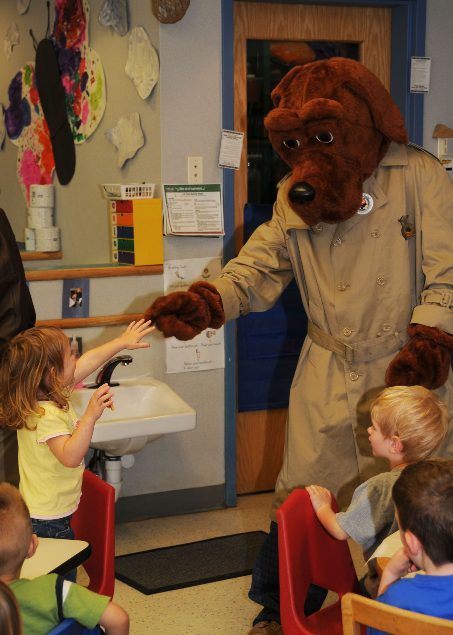 Scruff McGruff visits CDC