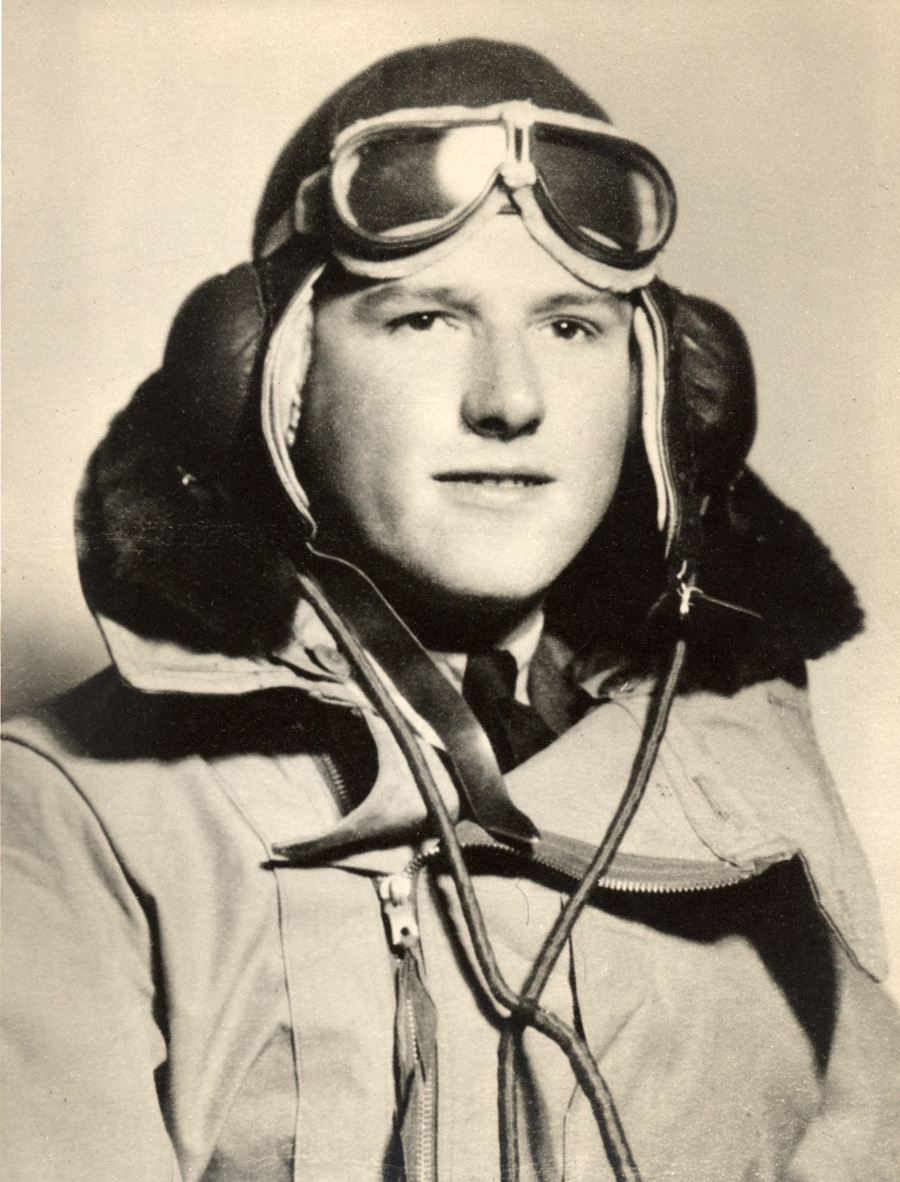 British World War II vet recounts time at RAF Mildenhall > Royal Air ...