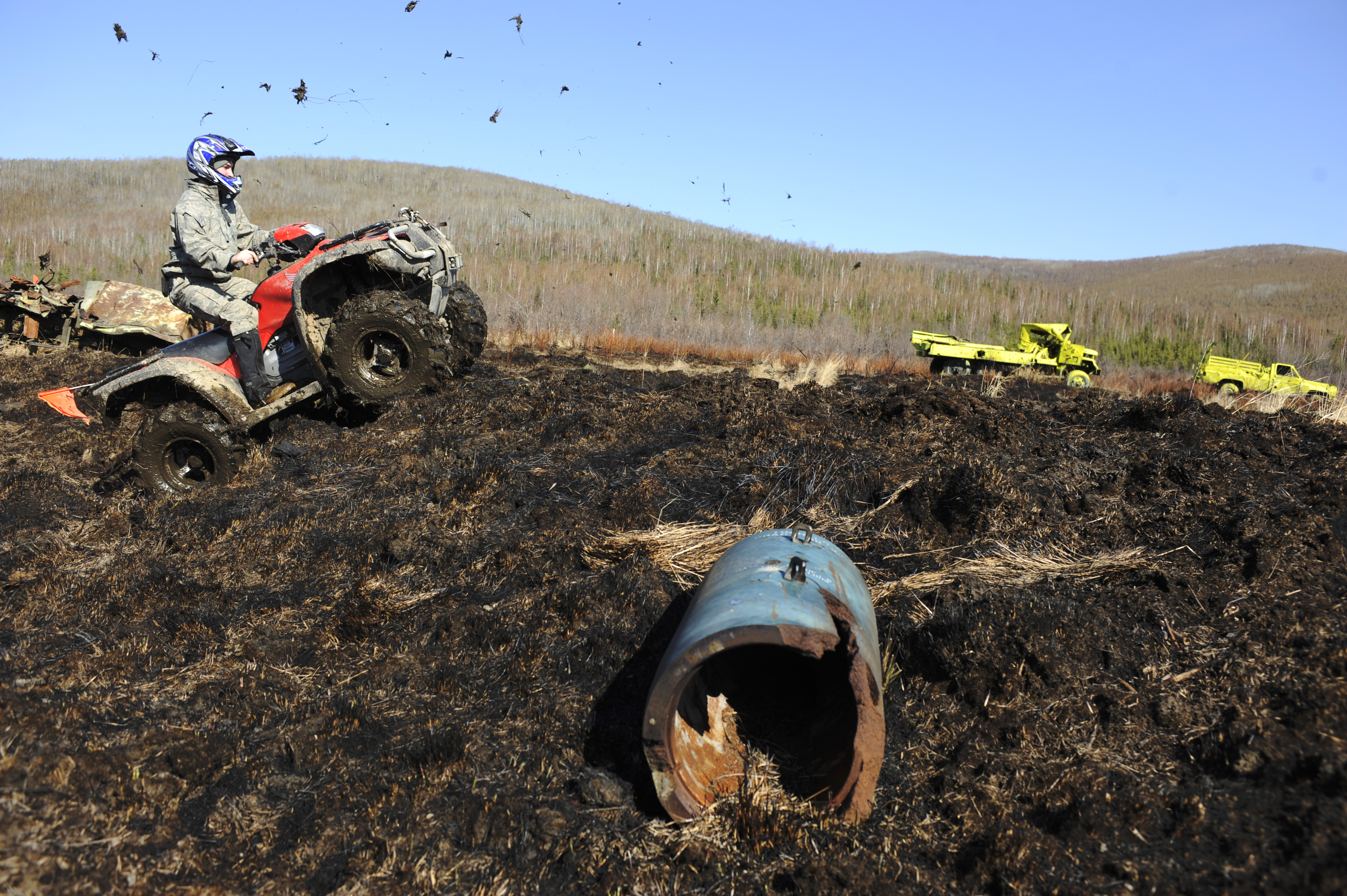 Joint EOD team clears bombing range > Eielson Air Force Base > Display