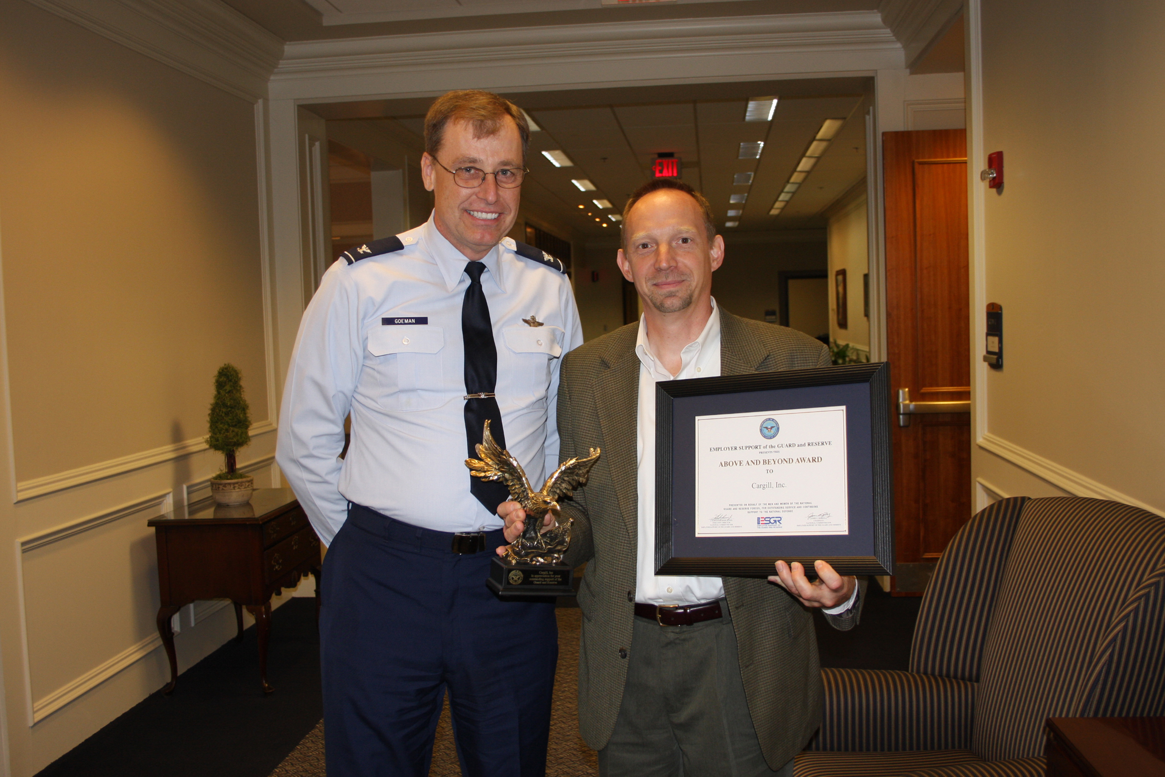 Employers recognized at ESGR luncheon > 445th Airlift Wing > Article ...