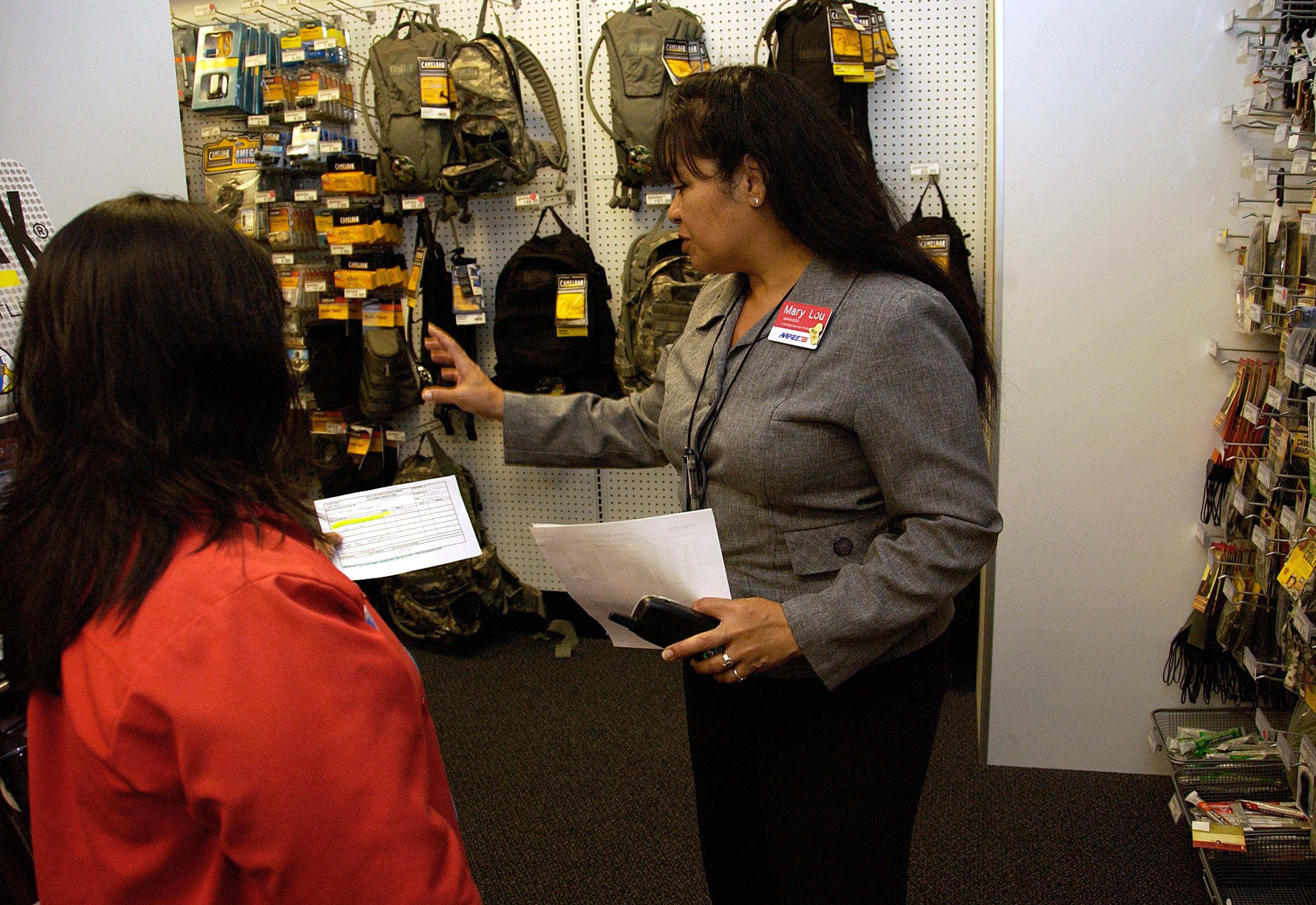 AAFES employees deploy, receive medals for contributions to GWOT ...