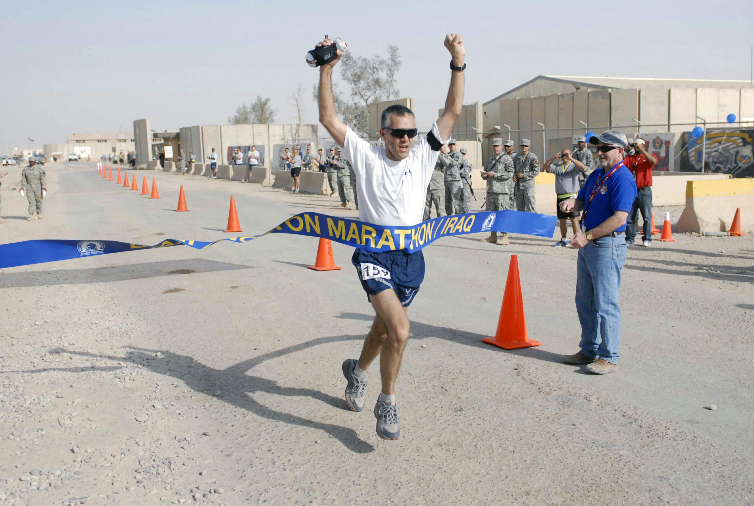 Runners participate in Boston Marathon-Iraq