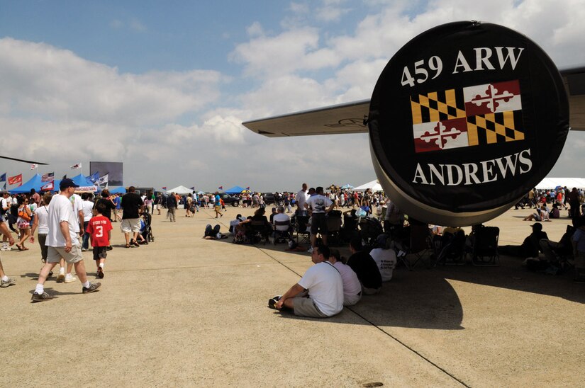 2009 Joint Service Open House > Joint Base Andrews > Article Display