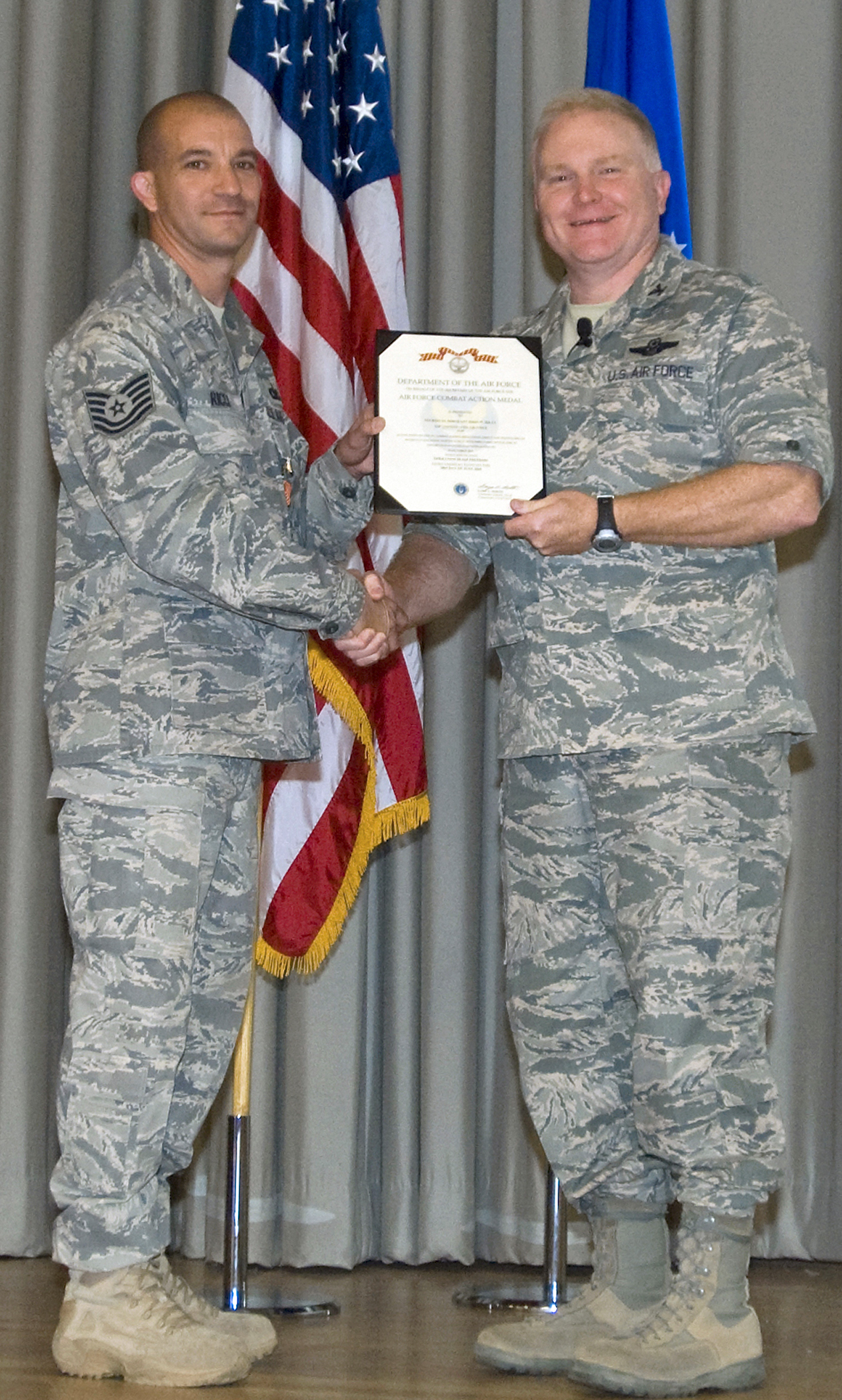 Commander recognizes Airman's contribution > Edwards Air Force Base > News