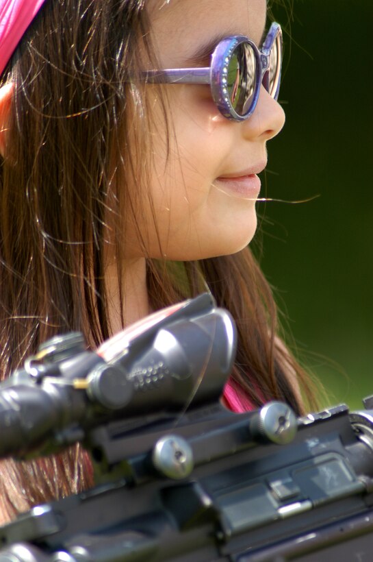 090522-M-3107S-014