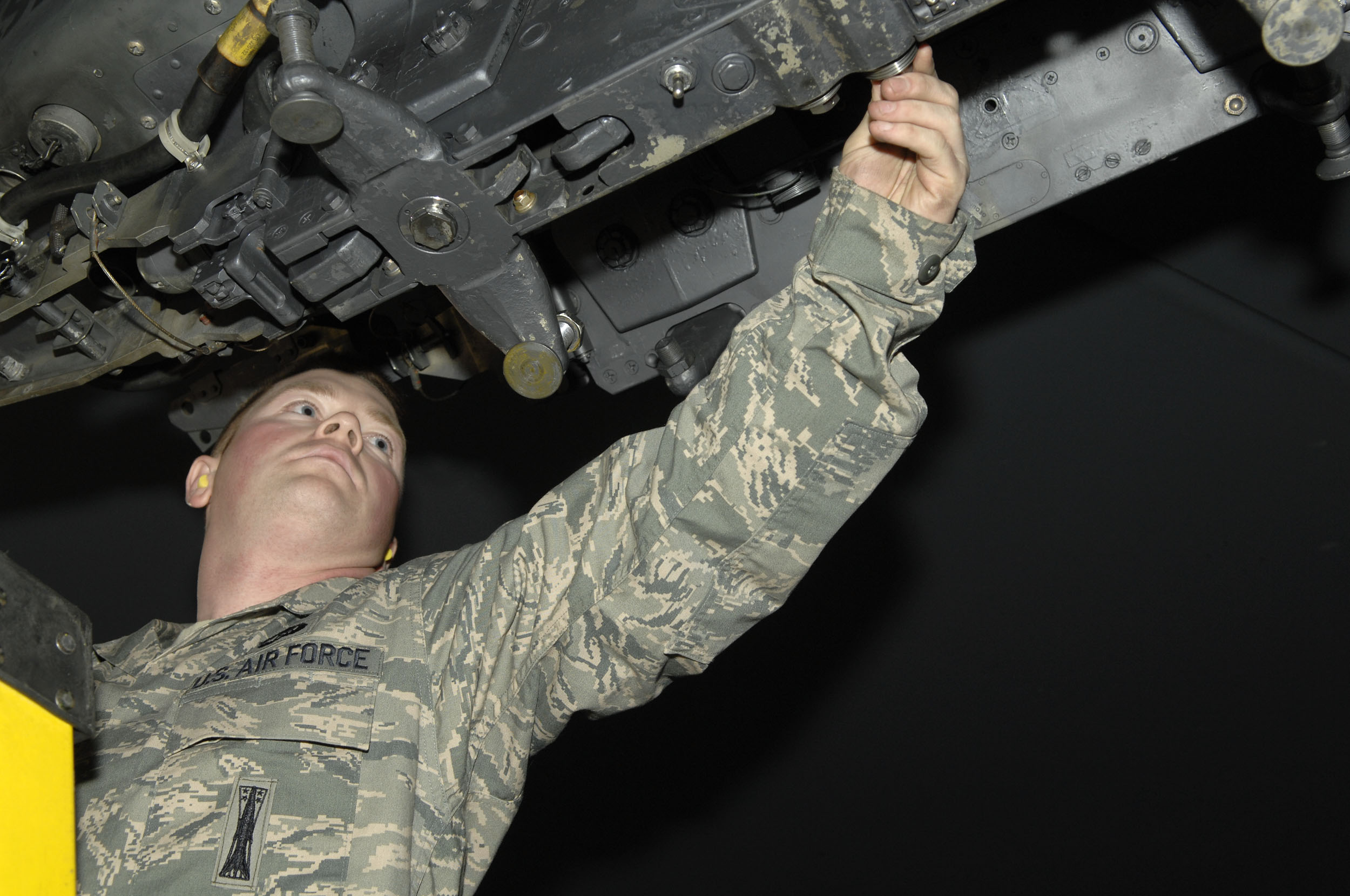5th AMXS load competition sparks crew sportsmanship > Minot Air Force ...