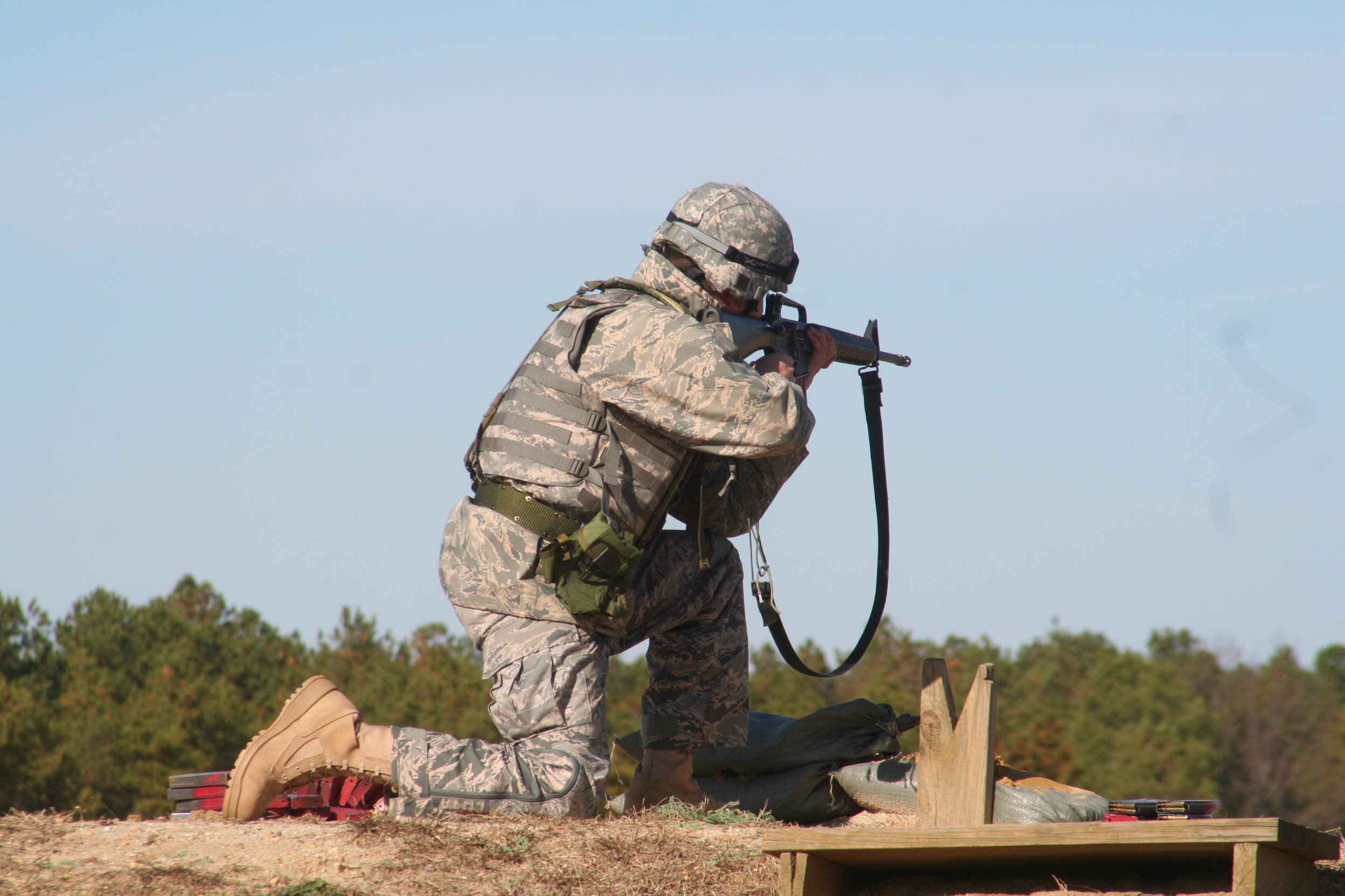 Photo essay: Airmen train in advanced marksmanship at Expeditionary ...