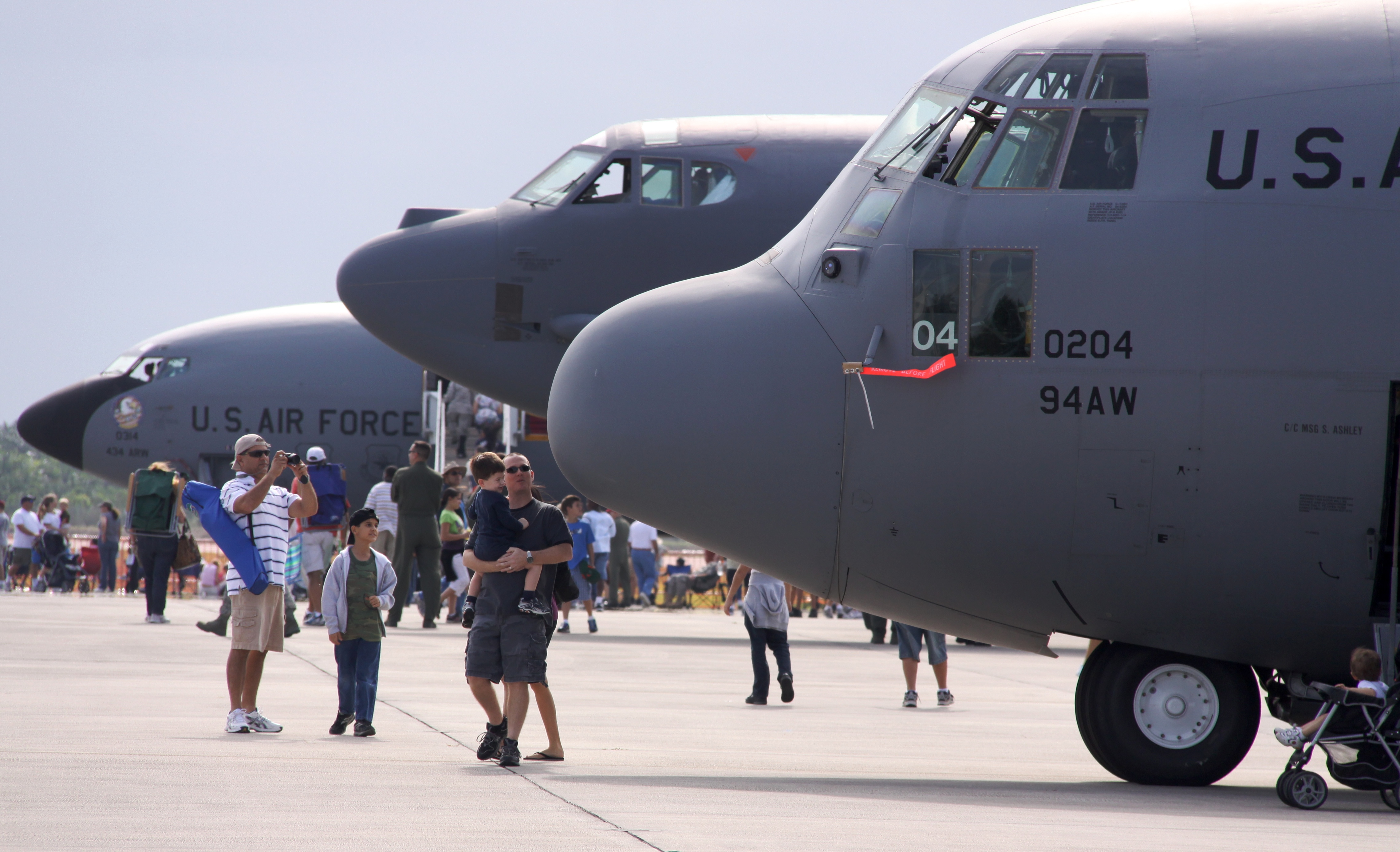 Over 80,000 people attend Day 1 of Wings Over Homestead Air Show ...