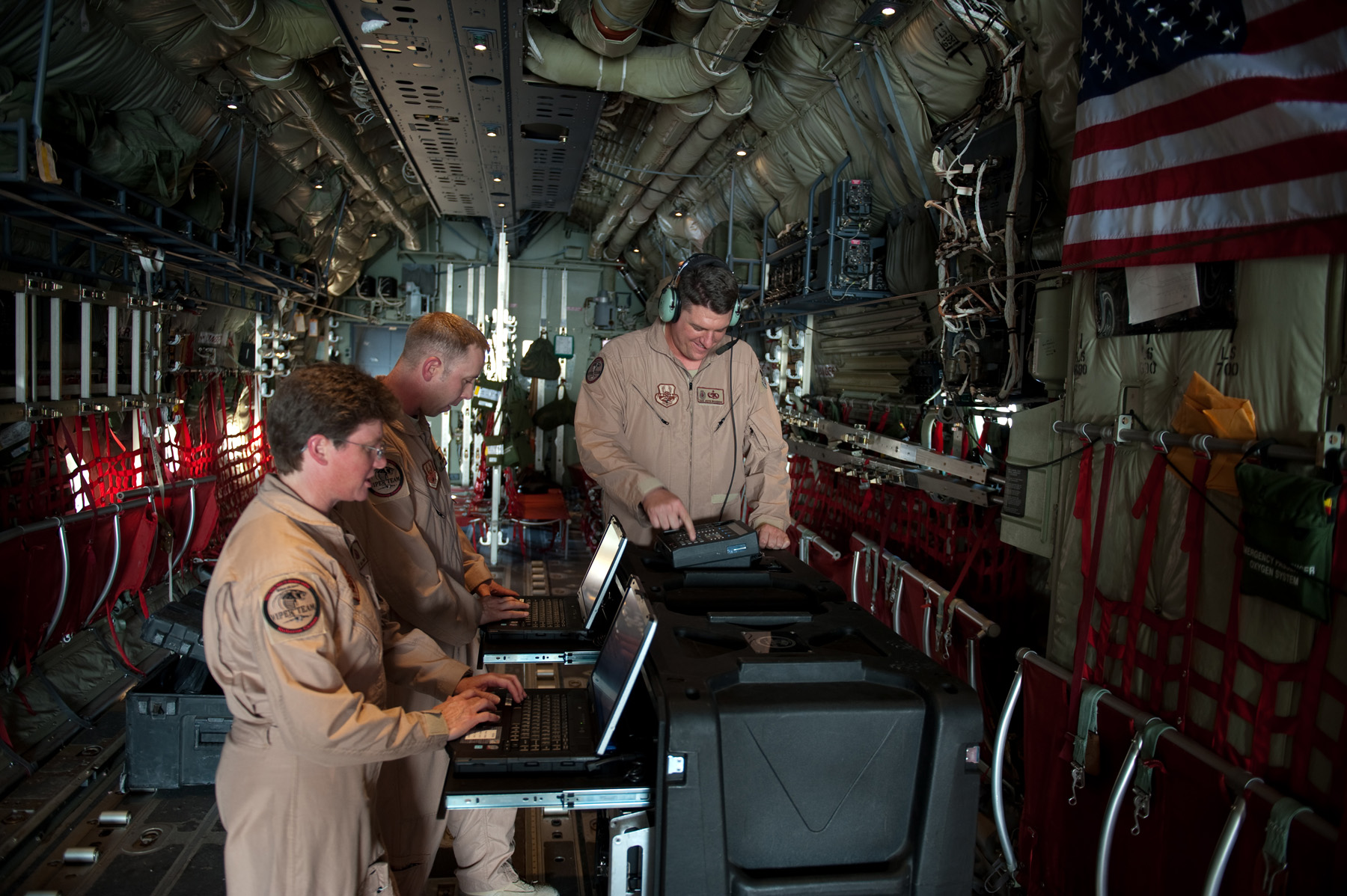 Communications team keeps warfighters, VIPs connected > Air Force > Display