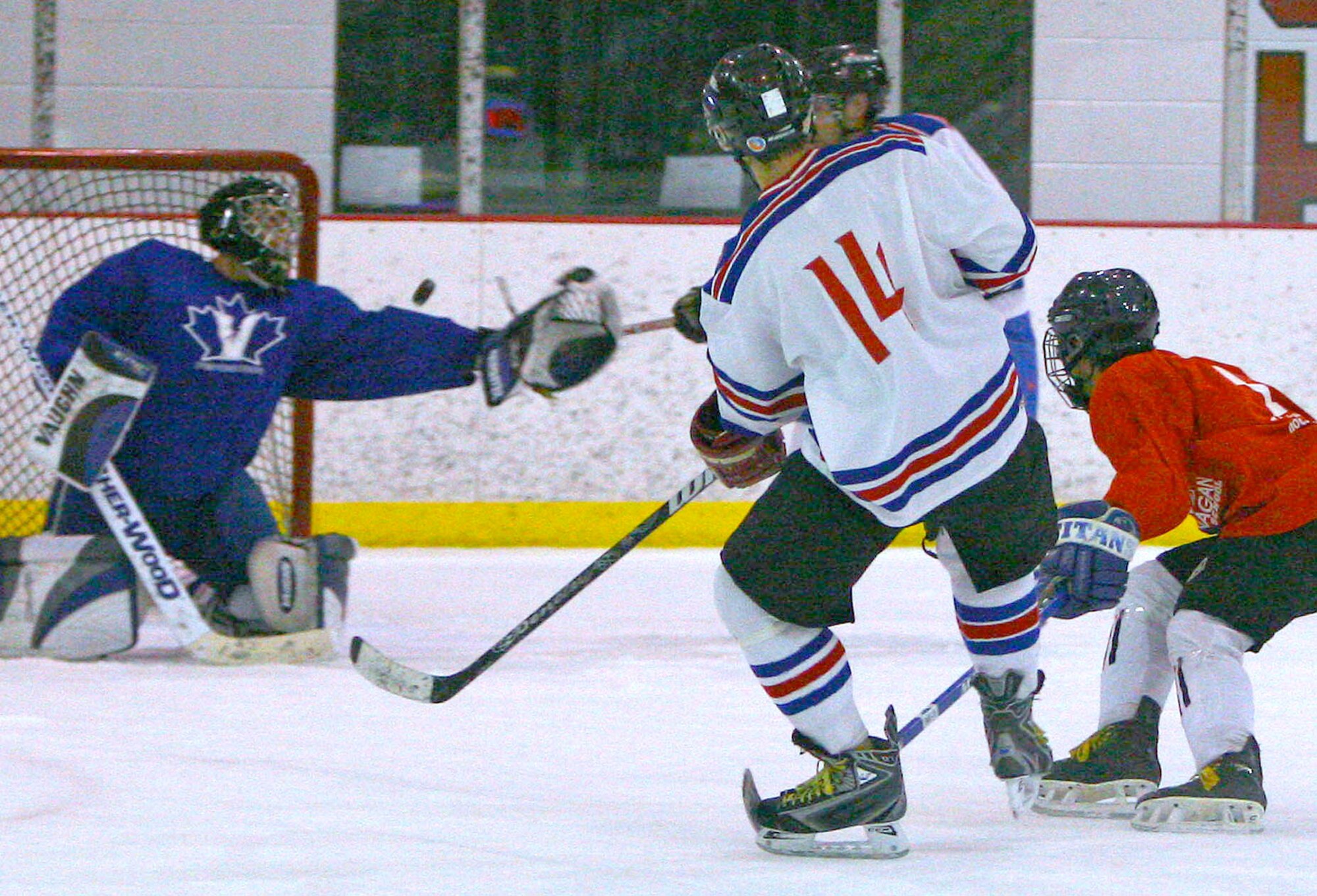 Nordiques drop match to OU > Tinker Air Force Base > Article Display