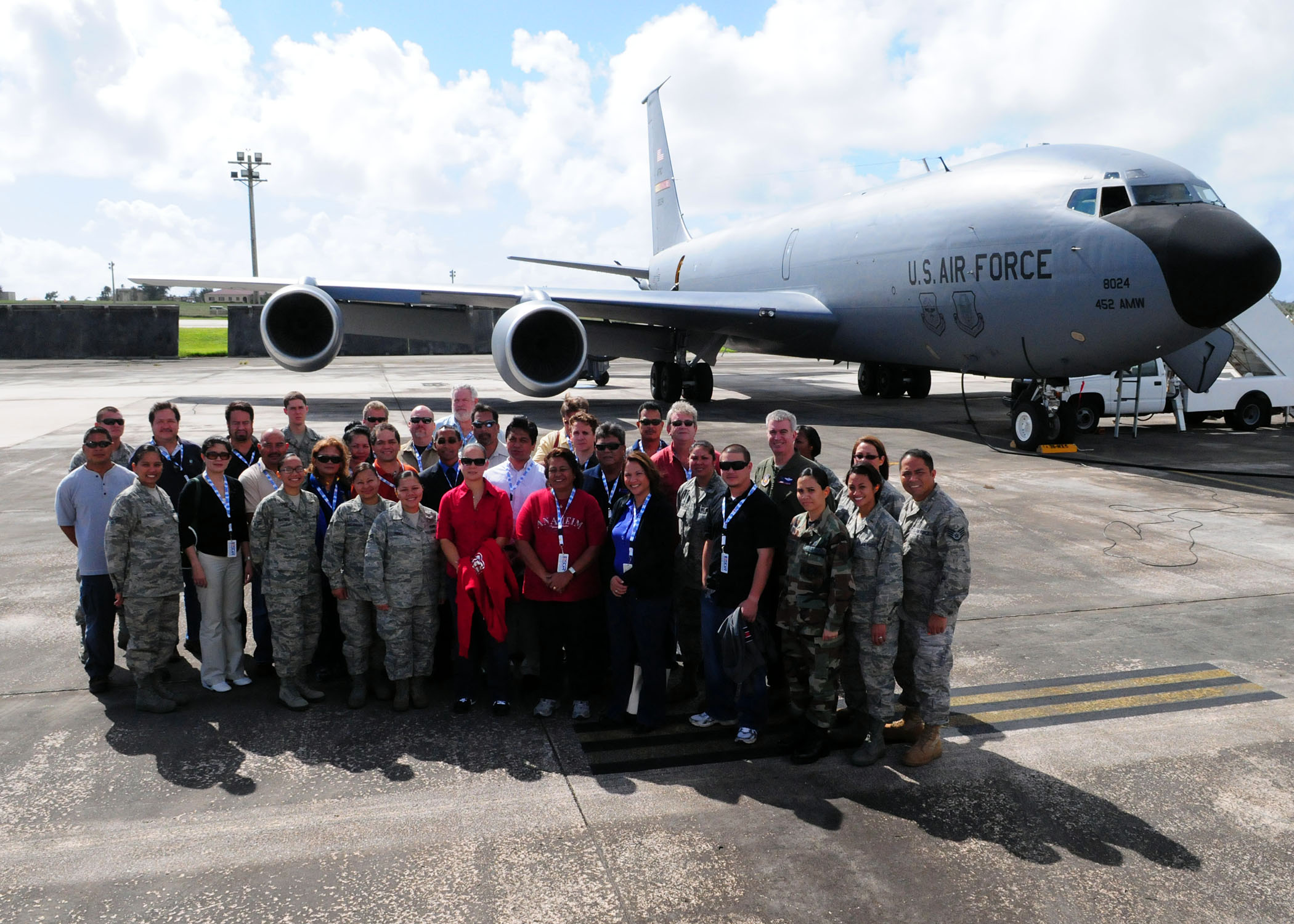 Guam business leaders take flight > 4th Air Force > Display