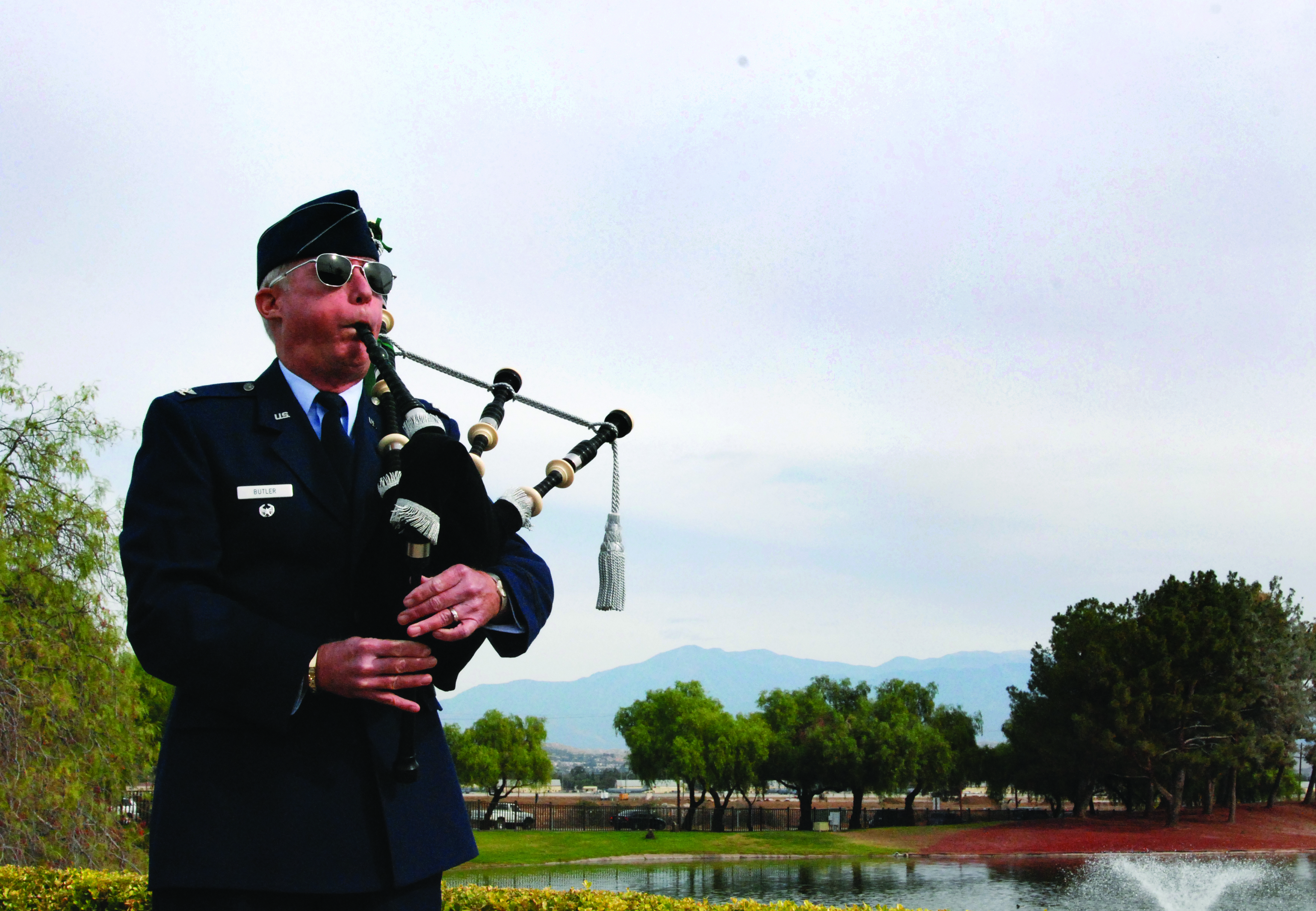 Daedalians hold Veterans Day service at Riverside Cemetery > March Air ...