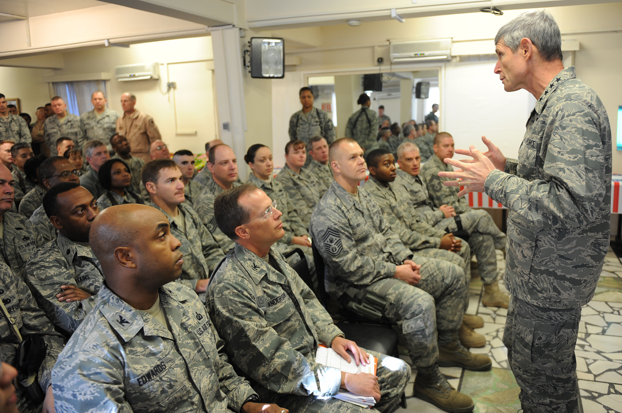 Air Force leaders make Thanksgiving Day visit to Airmen in Afghanistan ...