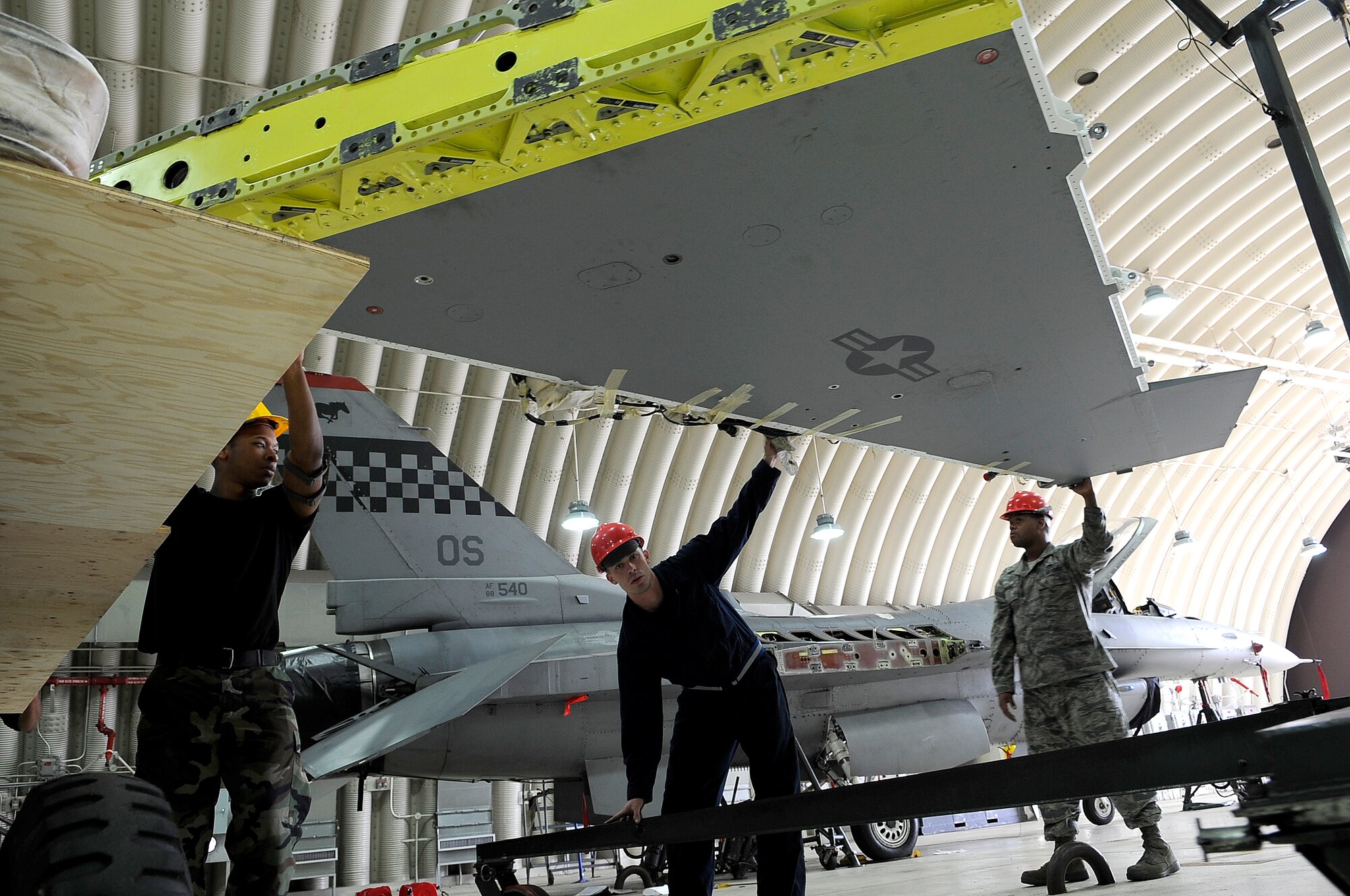 51st MXS Airmen keep busy during annual runway closure > Osan Air Base ...