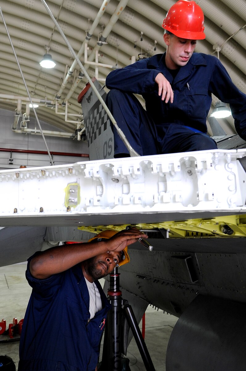 51st MXS Airmen keep busy during annual runway closure > Osan Air Base ...