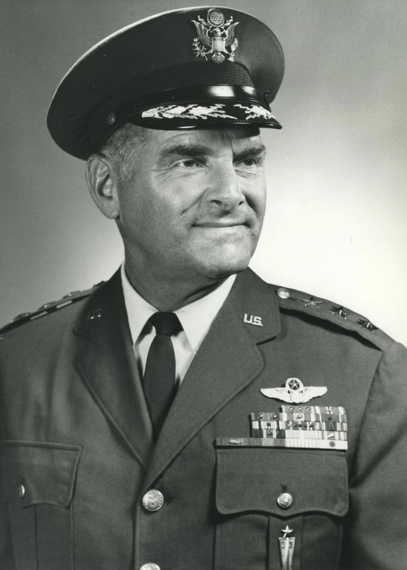 LIEUTENANT GENERAL ROBERT HAMILTON WARREN > Air Force > Biography Display