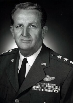 LIEUTENANT GENERAL DAVID WADE > U.S. Air Force > Biography Display