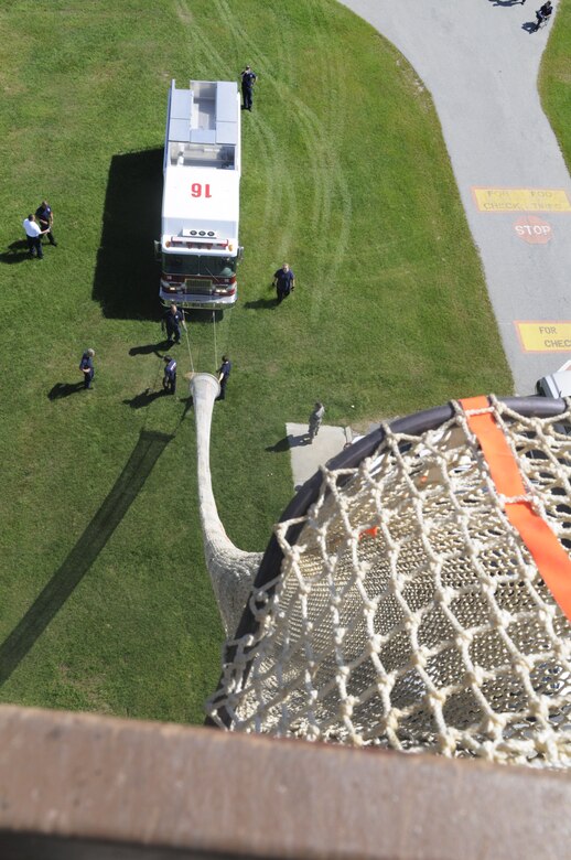 Control Tower tests emergency egress system > Robins Air Force Base ...