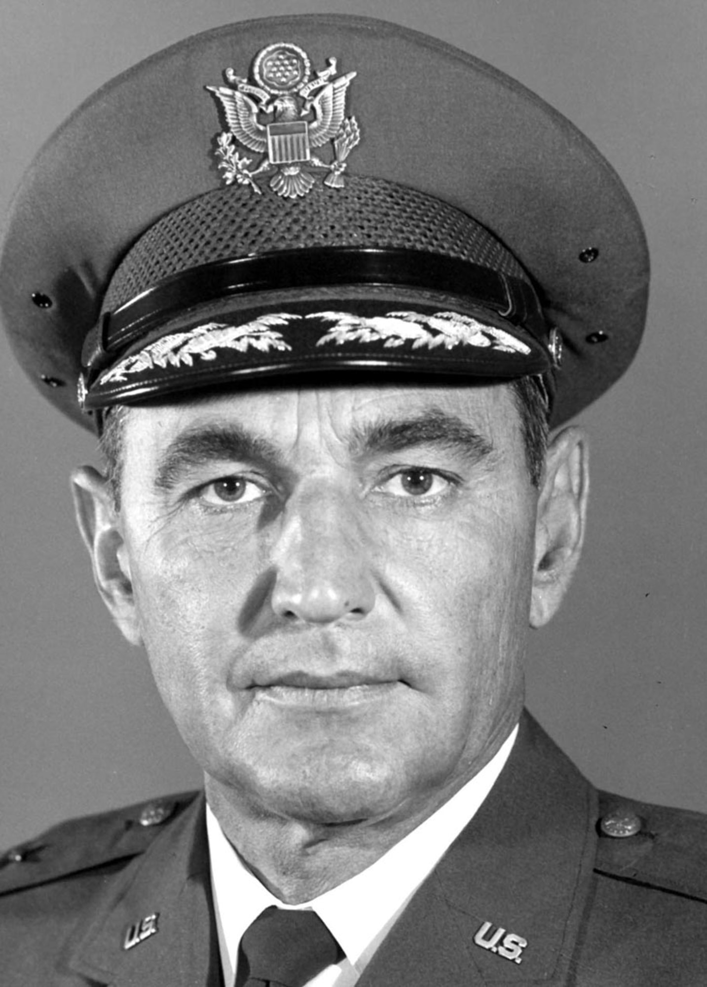 MAJOR GENERAL HAROLD R. VAGUE > Air Force > Biography Display