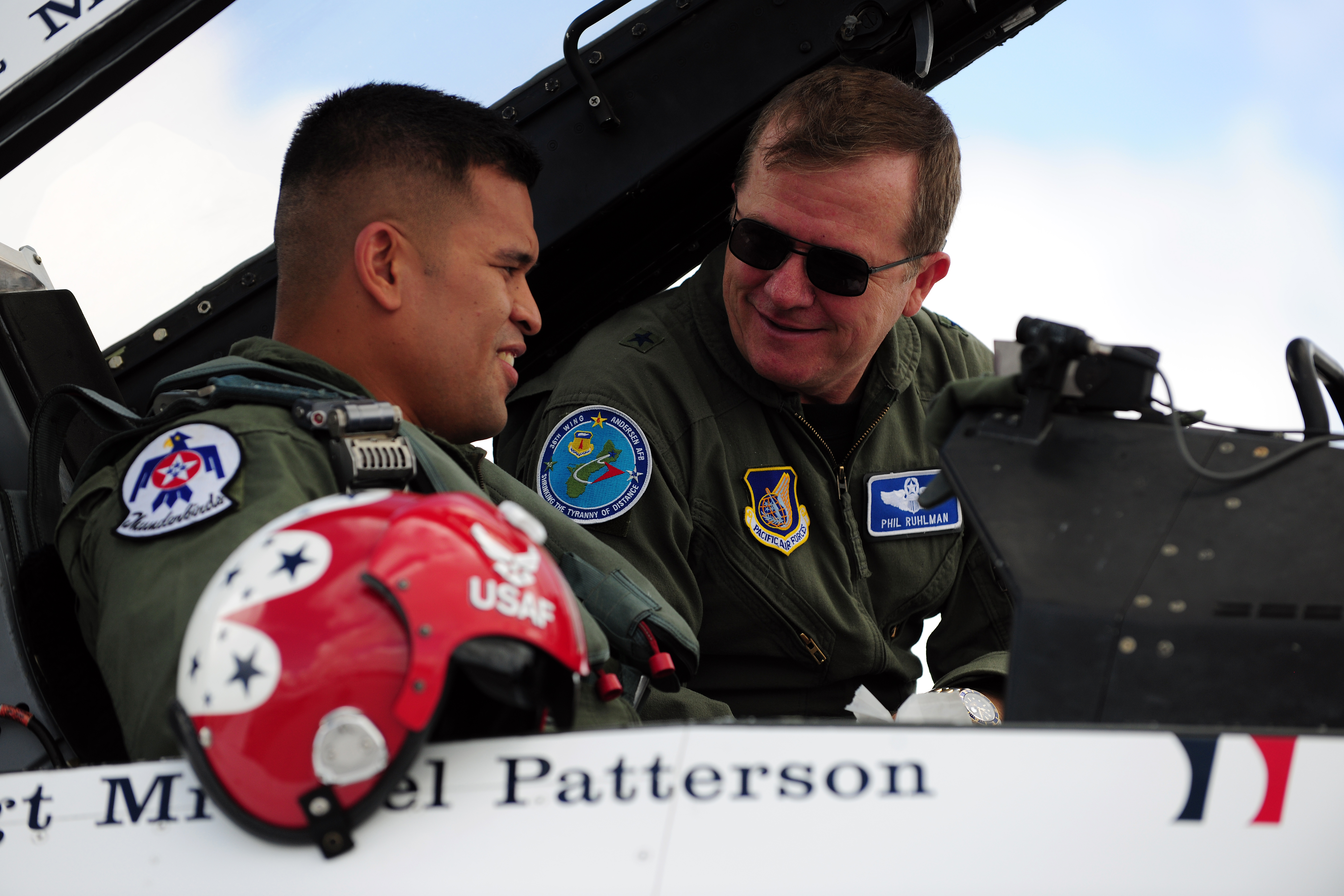 USAF Thunderbirds recognize hometown hero > Andersen Air Force Base ...