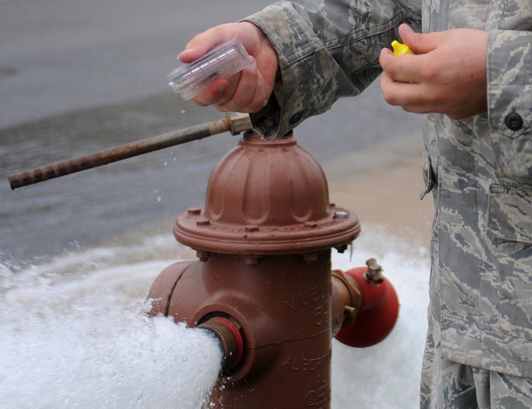 CE flushes fire hydrant lines