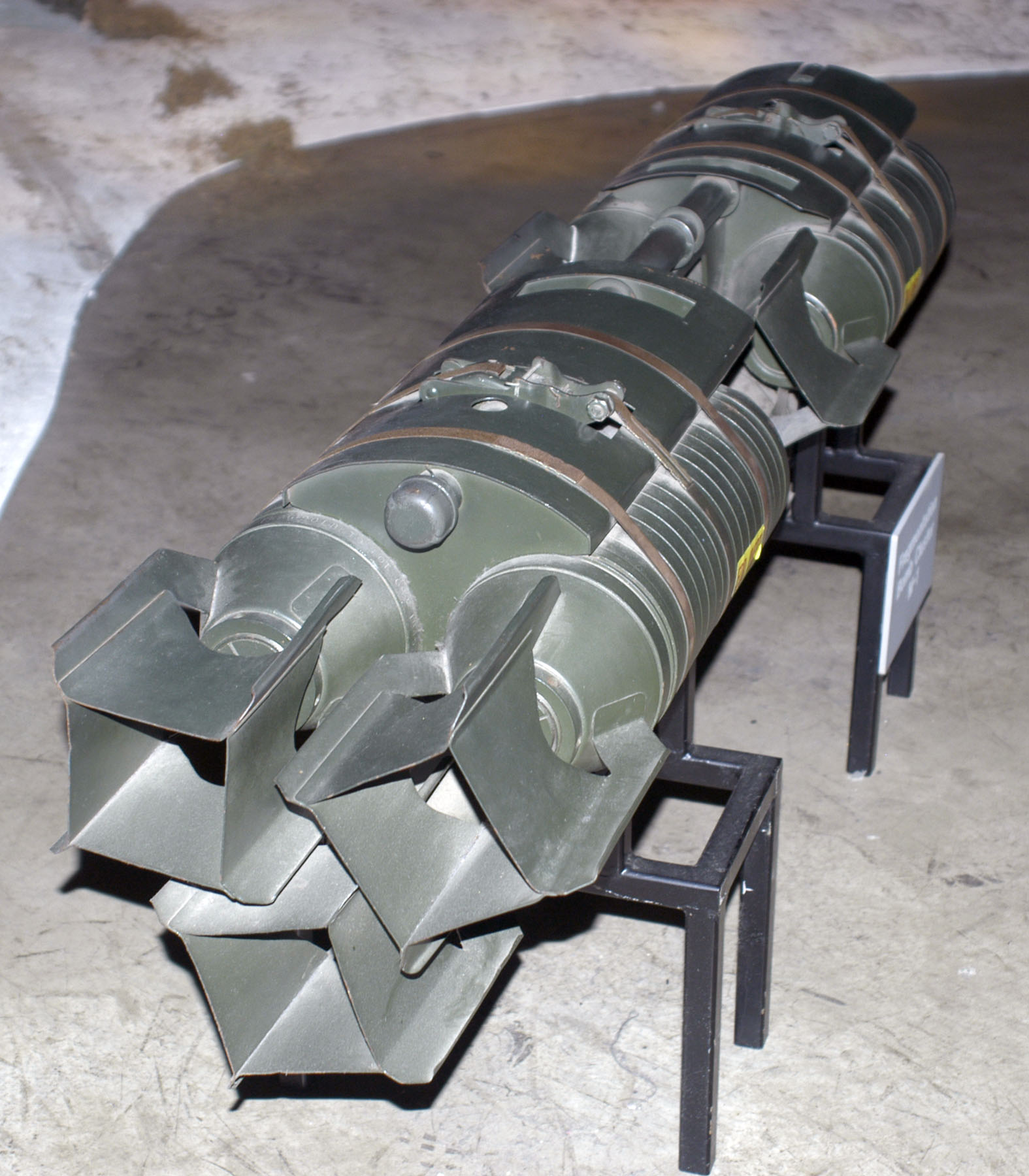 Fragmentation Bomb Cluster M-1