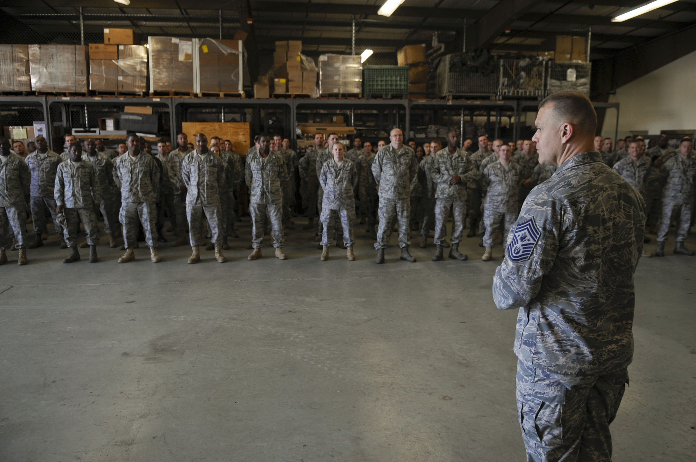 Top enlisted Airman visits Andrews Airmen > Air Force > Article Display