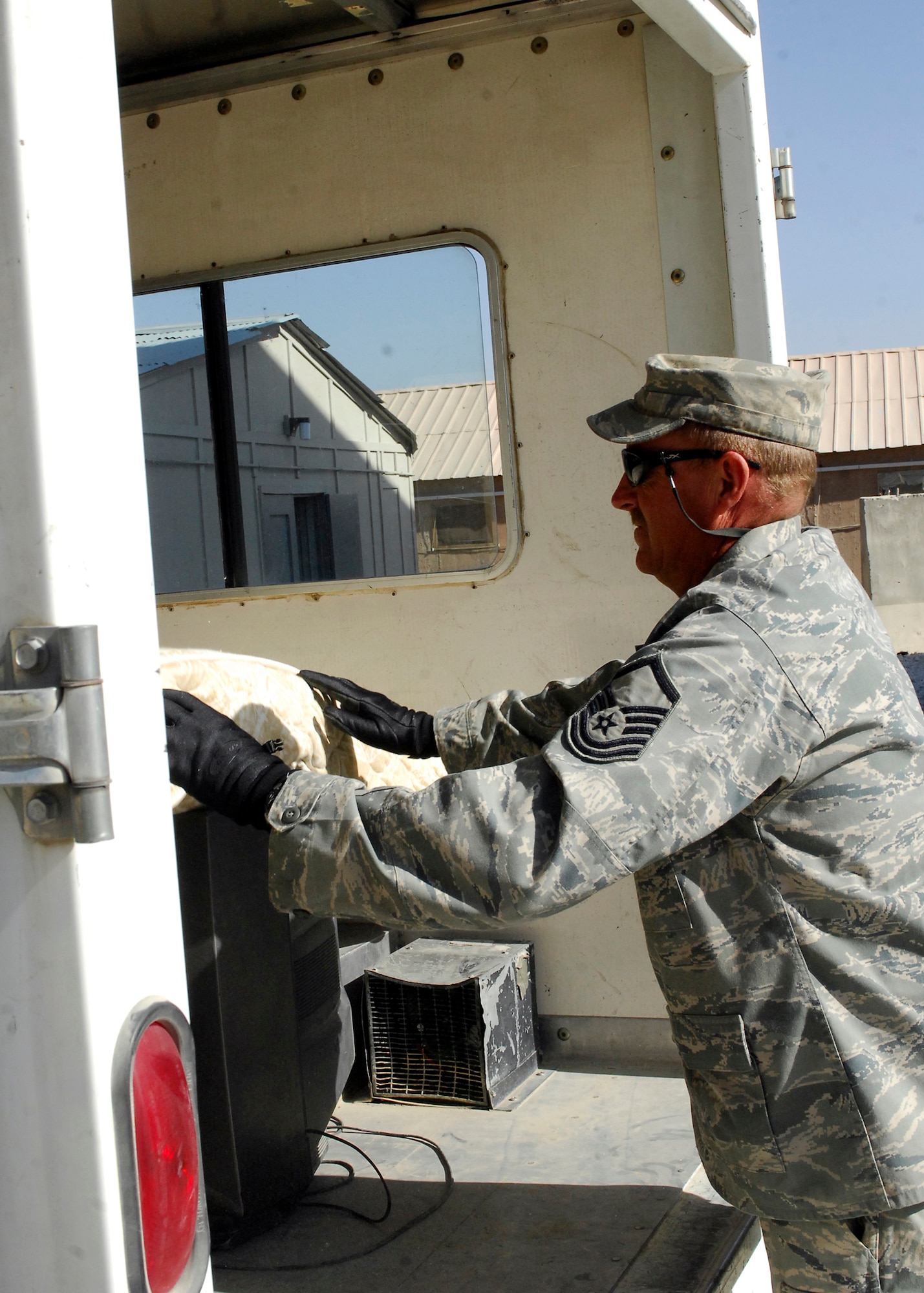 Airmen form a "Green Team" and clean Bagram > U.S. Air Forces Central ...