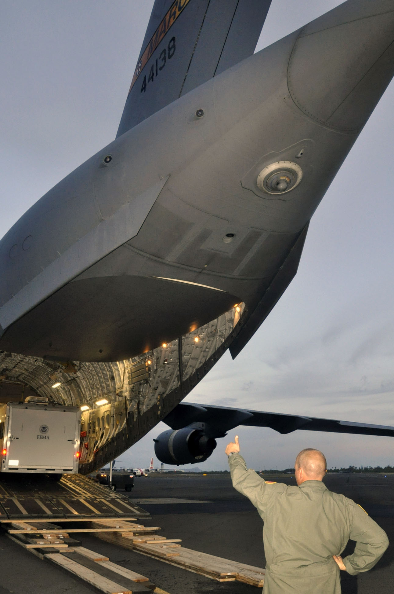 March C-17 teams with FEMA for tsunami relief > March Air Reserve Base ...
