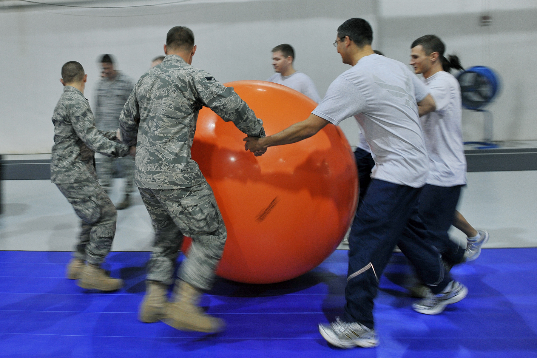 Wingman Day fosters teamwork, enhances camaraderie > Offutt Air Force ...