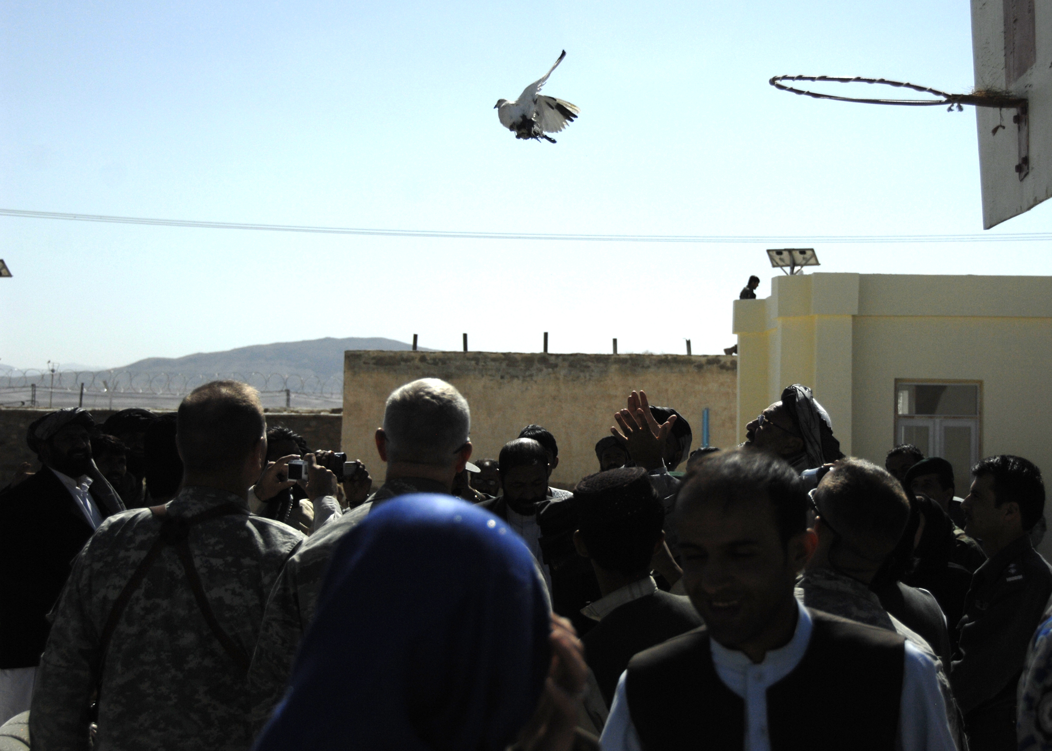 Zabul PRT opens new girls' school in Qalat