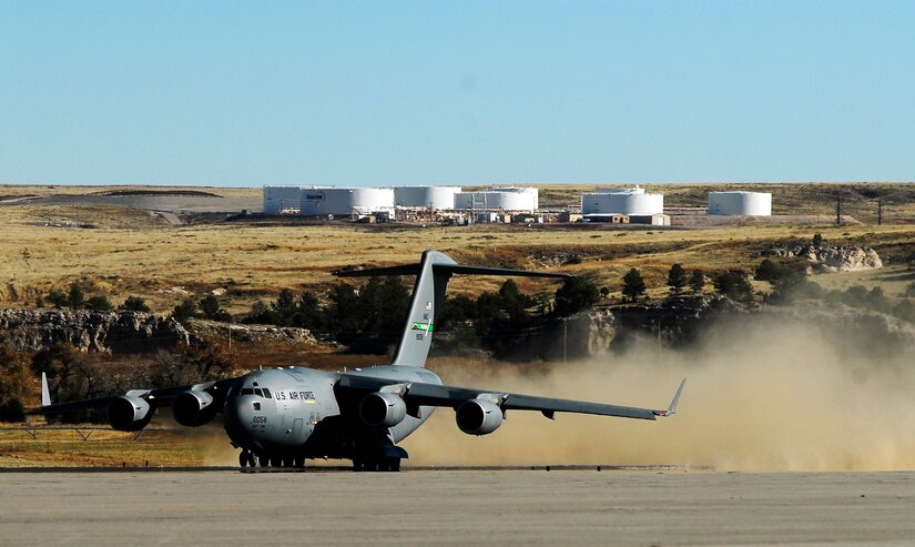 New assault landing strip opens in Wyoming; McChord C-17 makes first ...