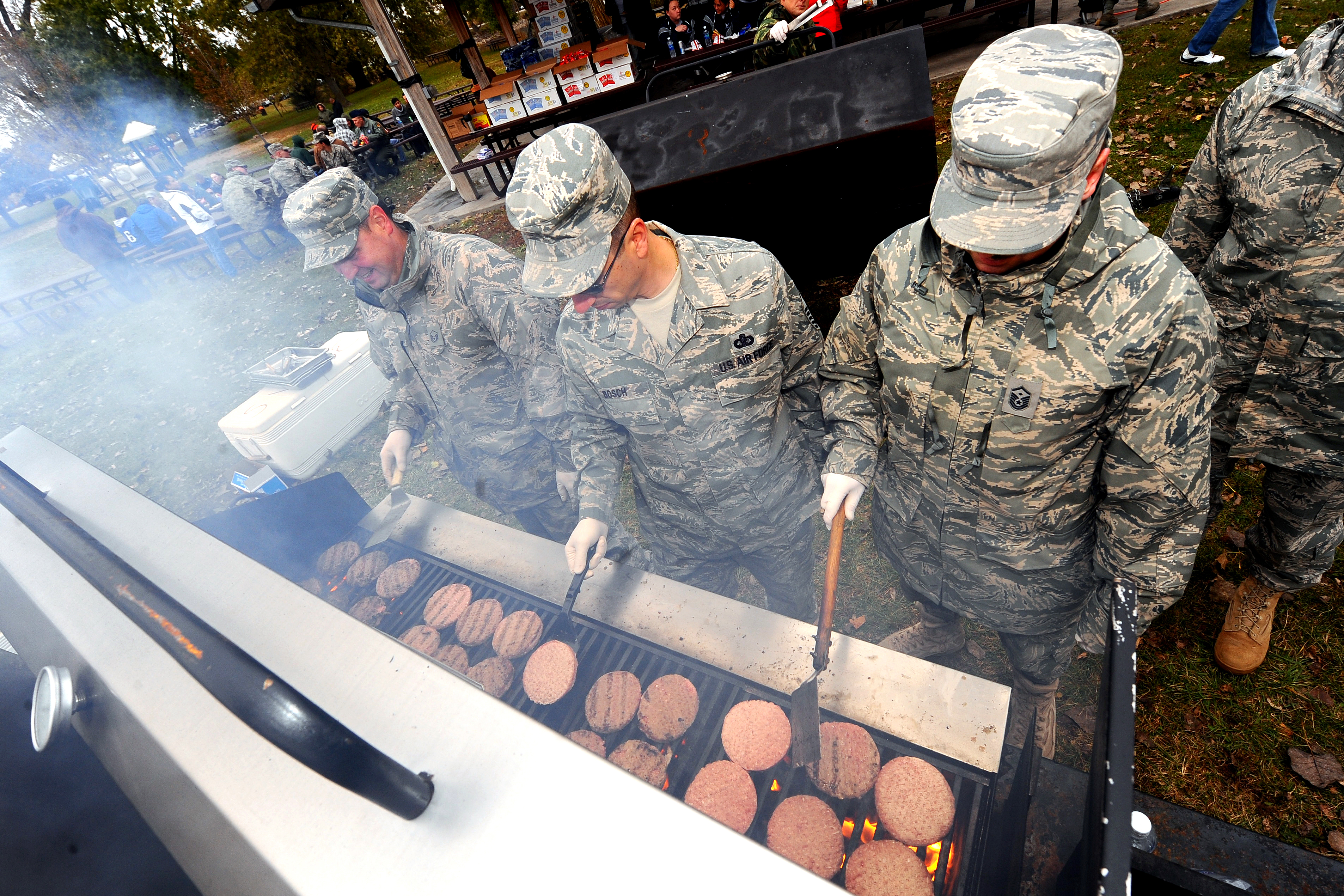 Grins, gratitude galore during Airman Appreciation Day > Offutt Air ...