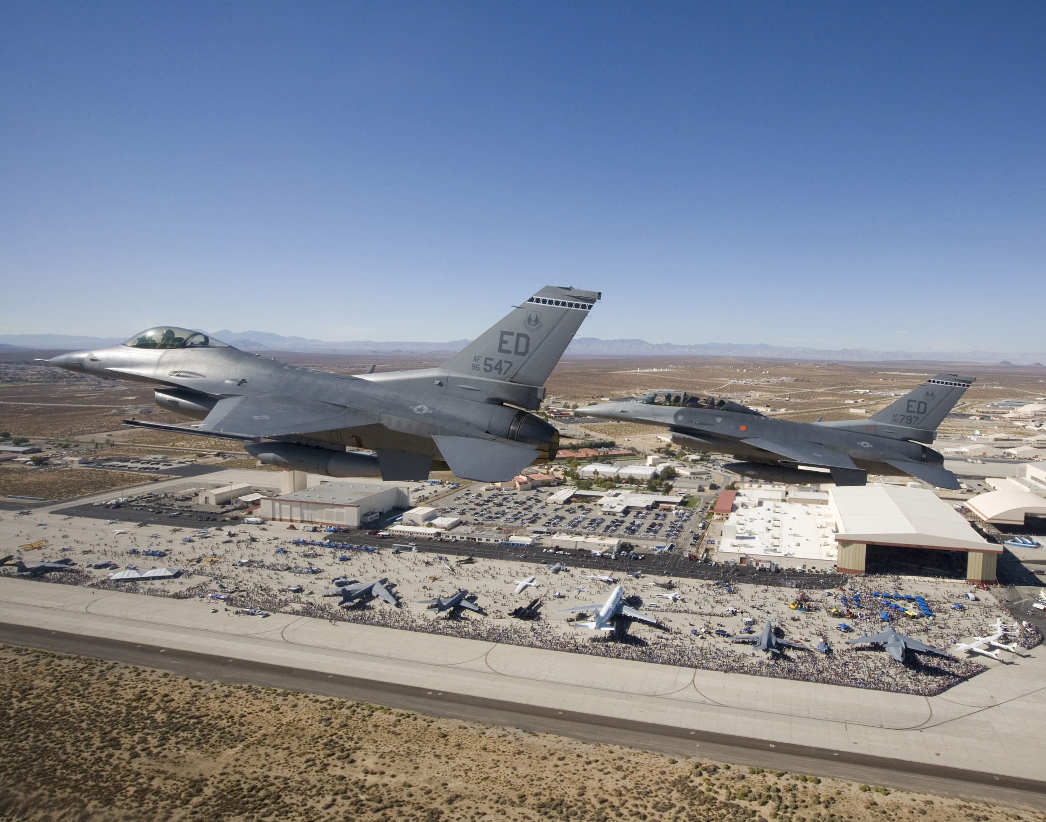 Year in Review: Team Edwards reflects on 2009 > Edwards Air Force Base ...
