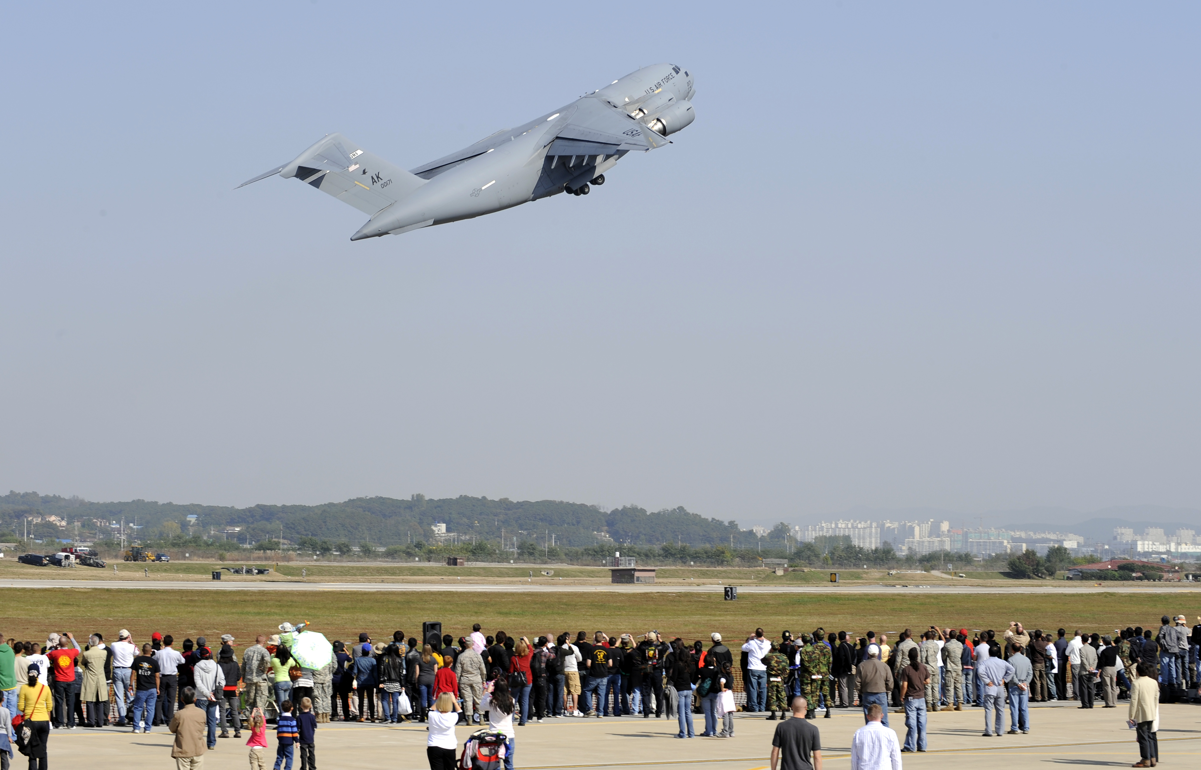 Air Power Day 2009 strengthens alliance > Joint Base Andrews > Article ...