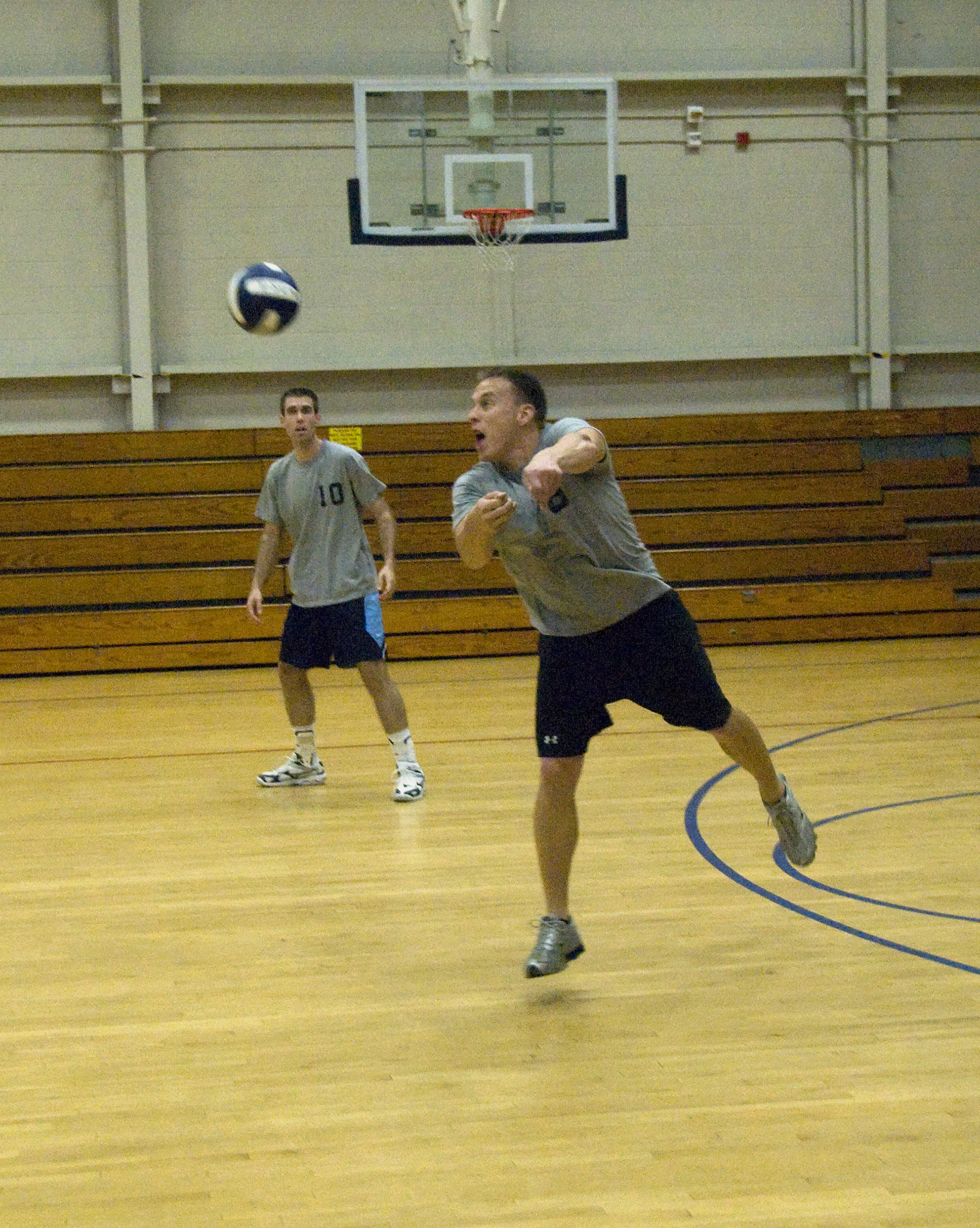 437 APS claims intramural volleyball championship title > Joint Base ...