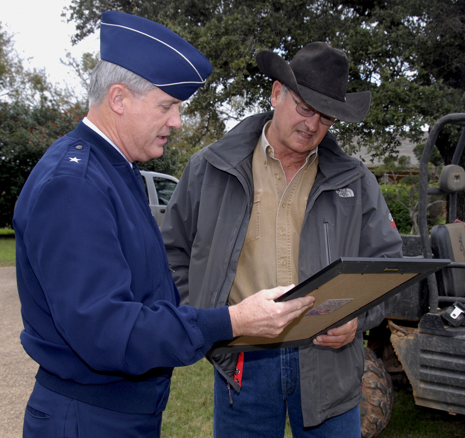 Commander presents 'thank you' to Birdwell-Clark Ranch > Sheppard Air ...