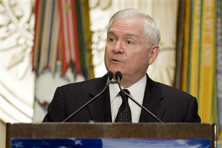 Secretary of Defense Robert M. Gates addresses the audience. | U.S ...
