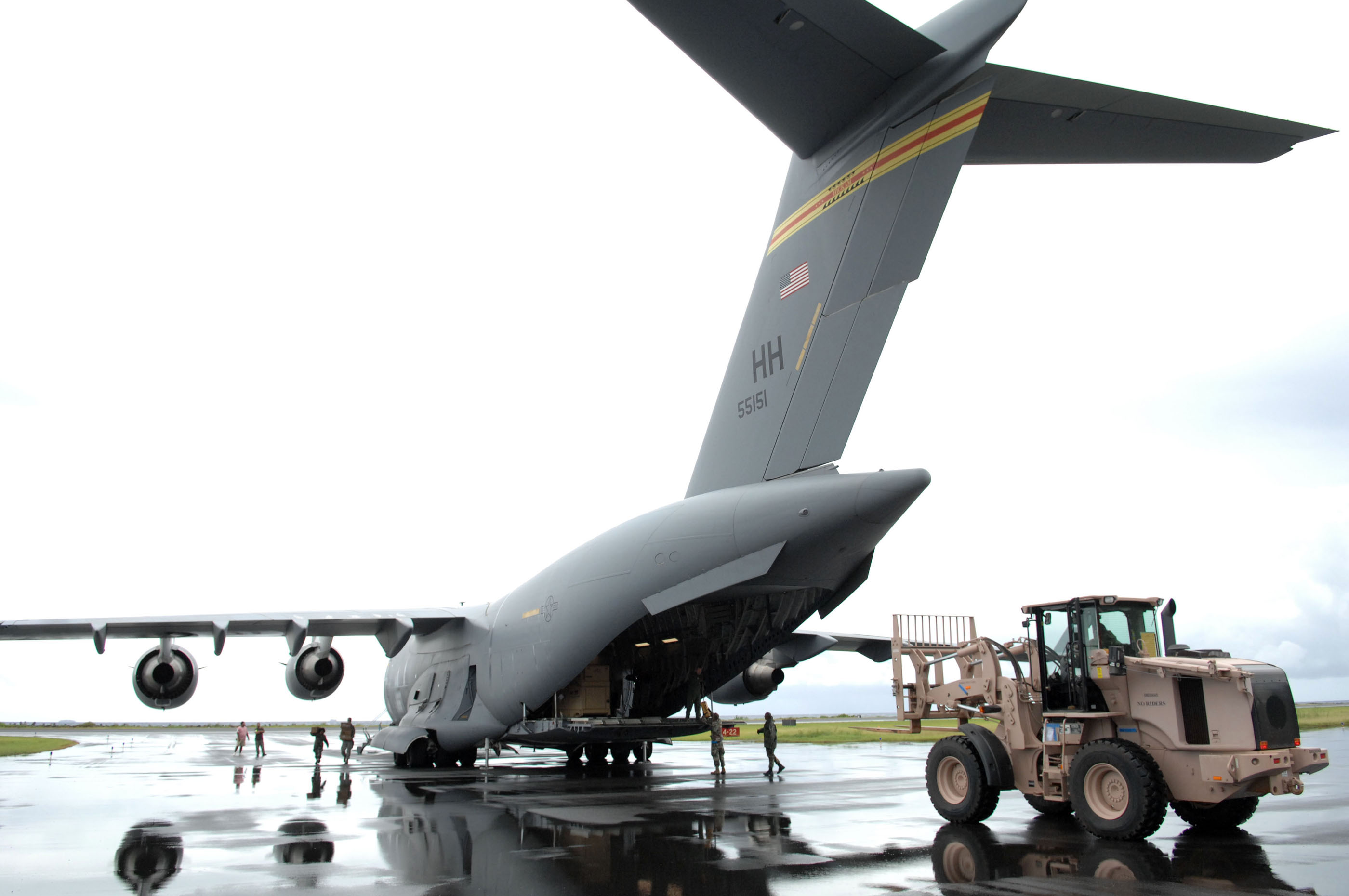 Air Force humanitarian team arrives on Chuuk > Air Force > Article Display